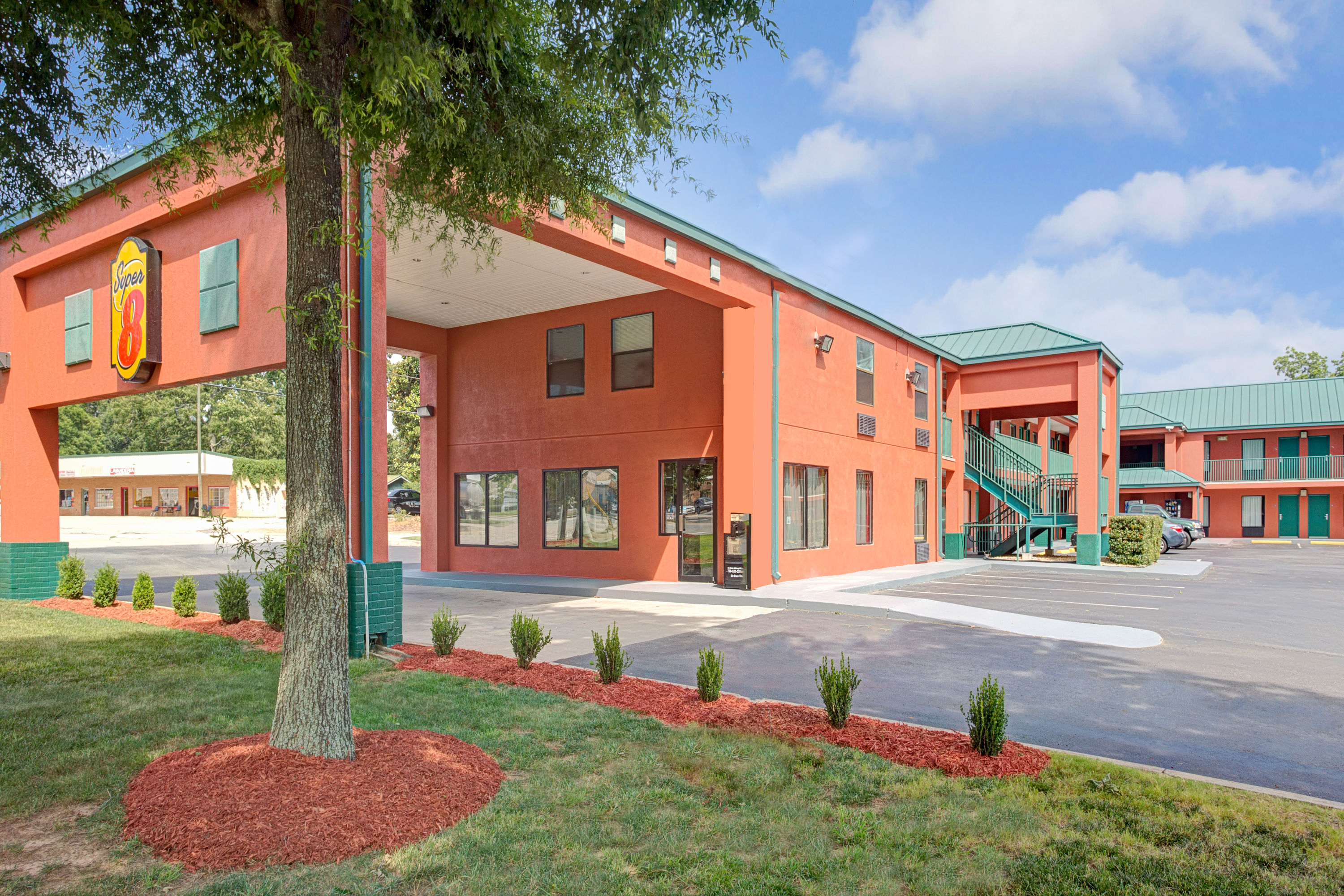 Super 8 By Wyndham Gainesville Gainesville Ga Hotels