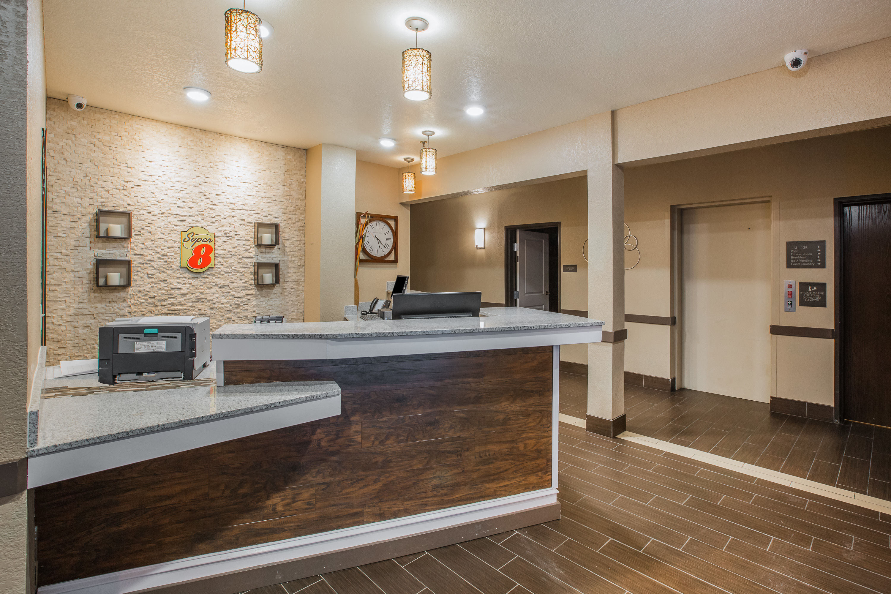 Super 8 by Wyndham Altoona | Altoona, IA Hotels