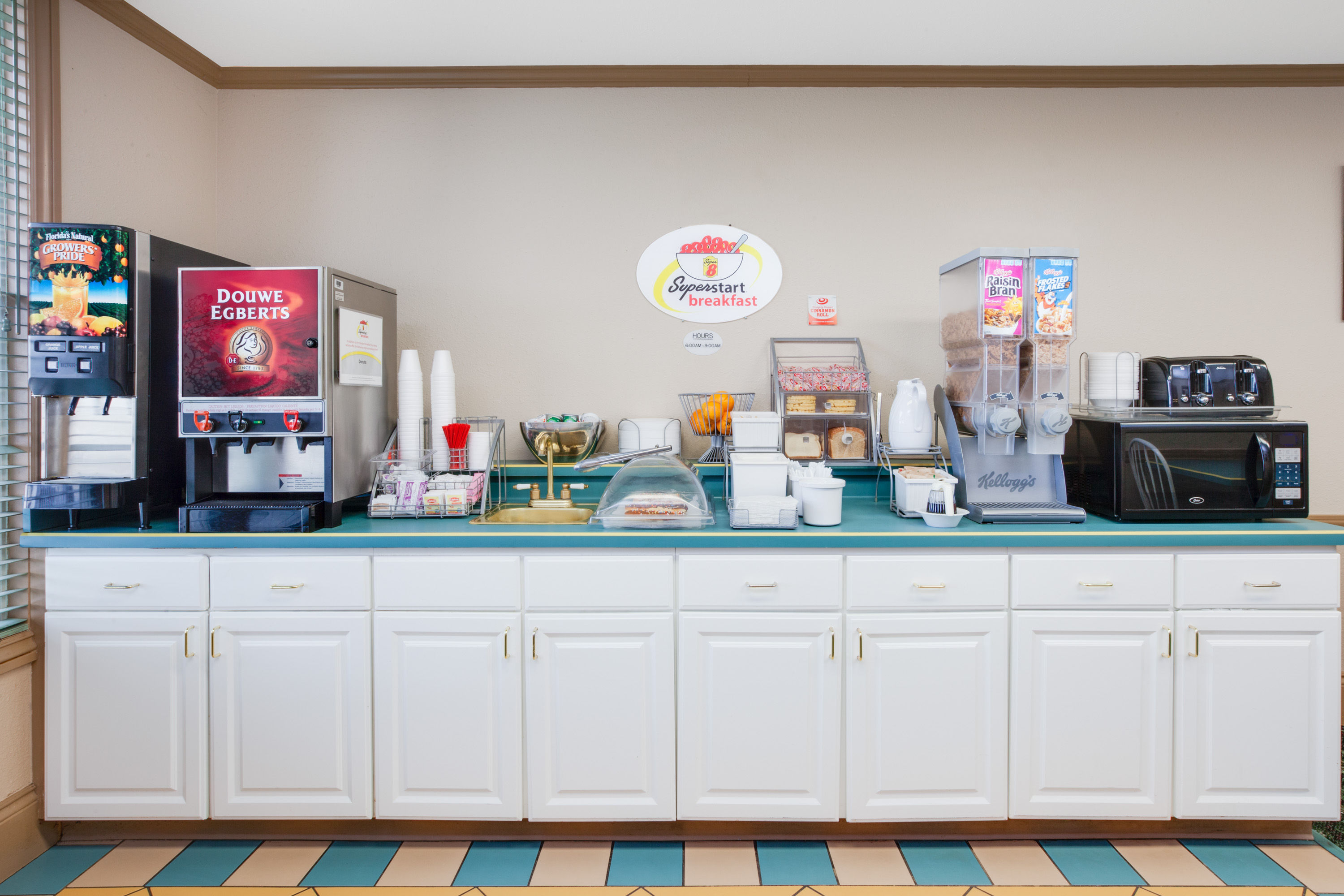 Super 8 by Wyndham Brooklyn | Brooklyn, MI Hotels