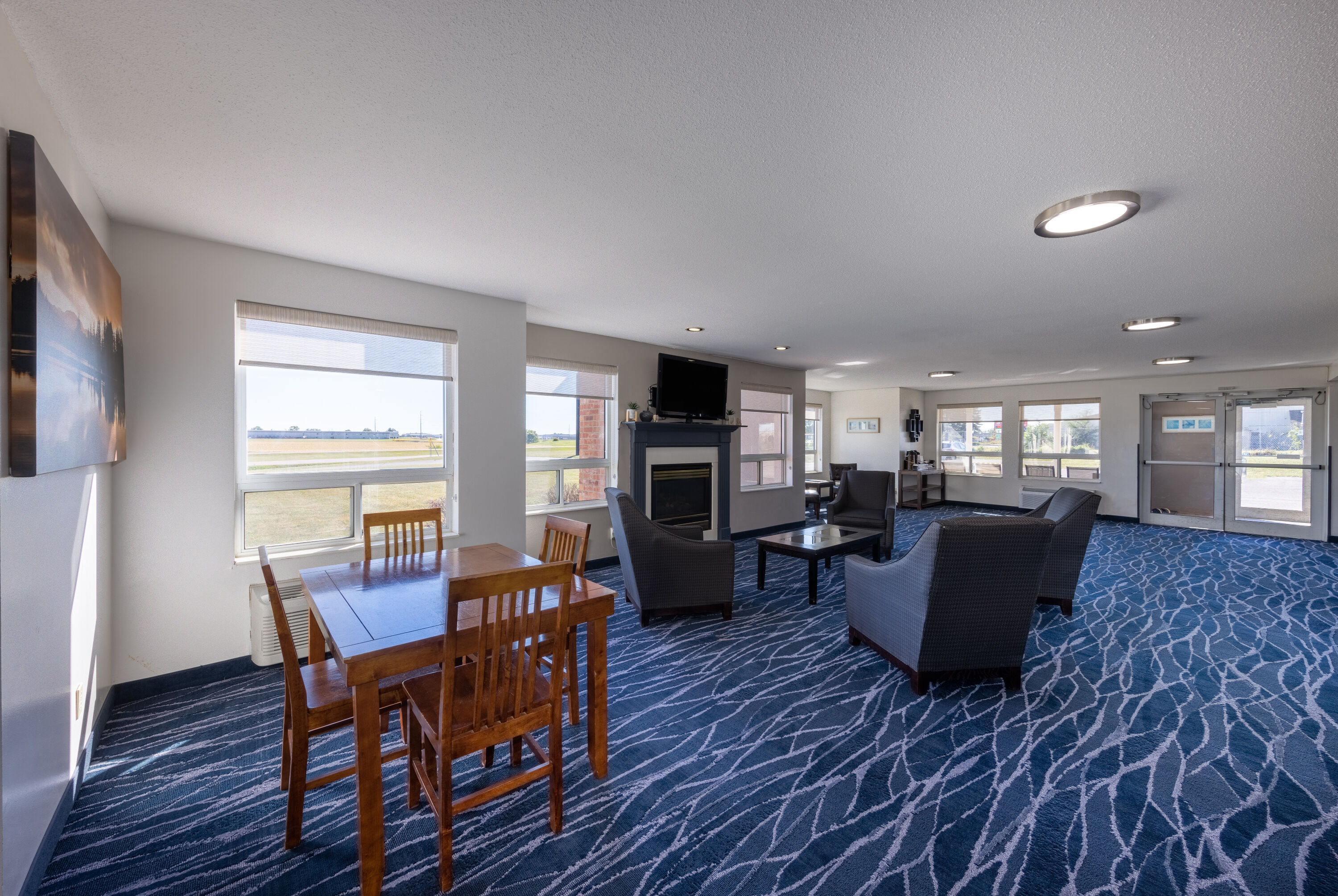 Super 8 by Wyndham Jackson MN | Jackson, MN Hotels