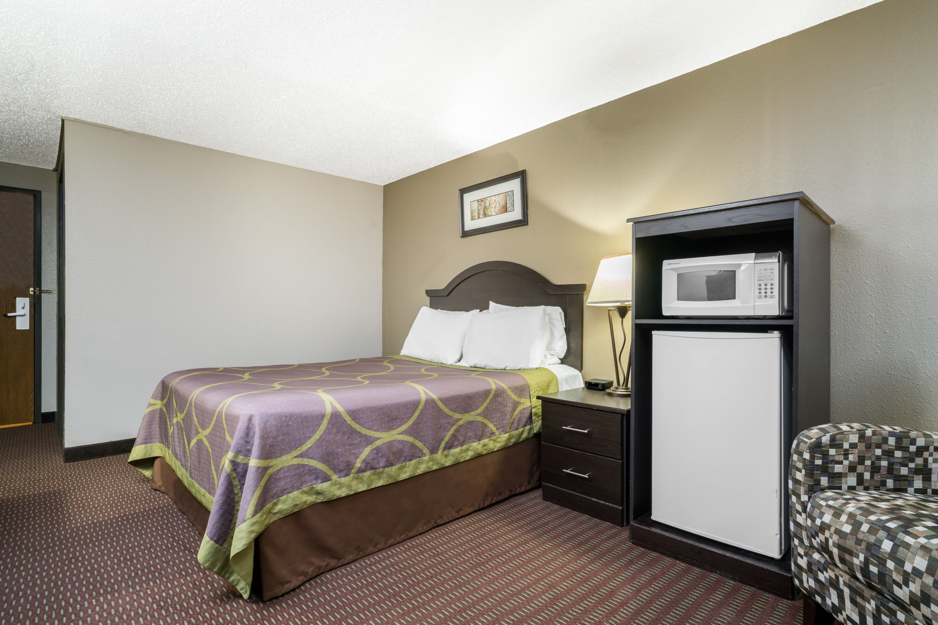 Super 8 by Wyndham Bismarck | Bismarck, ND Hotels