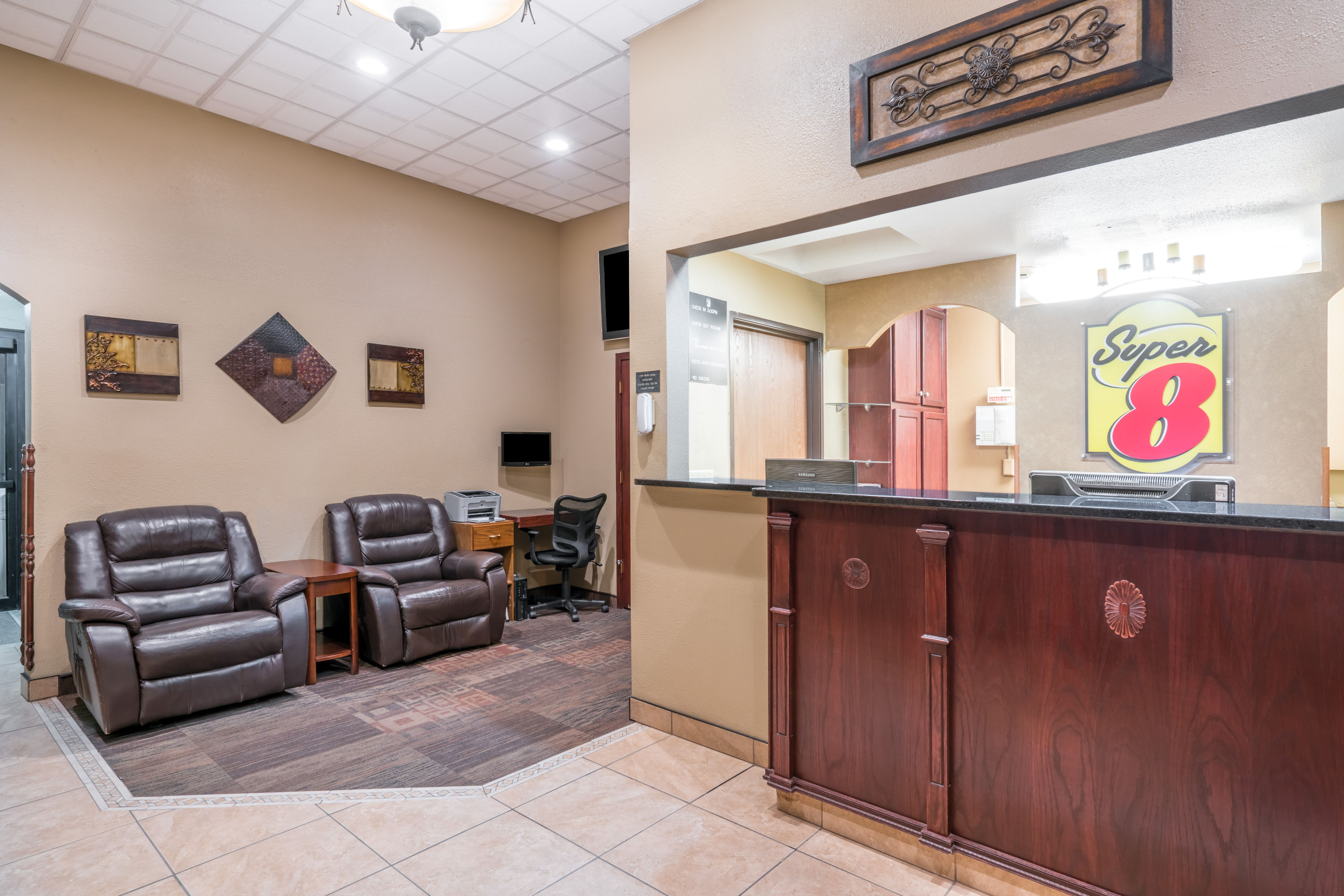 Super 8 by Wyndham Bismarck | Bismarck, ND Hotels