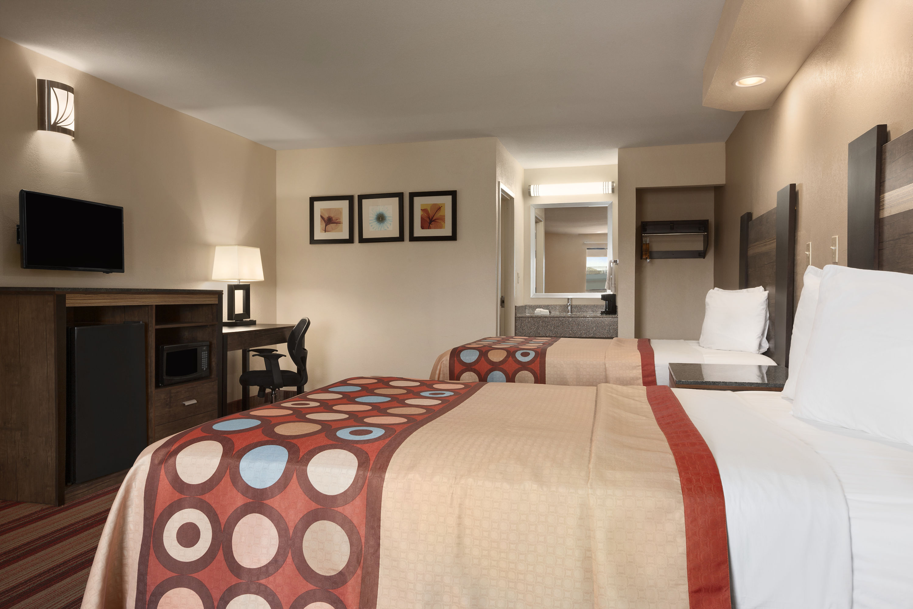 Super 8 by Wyndham Rahway/Newark | Rahway, NJ Hotels