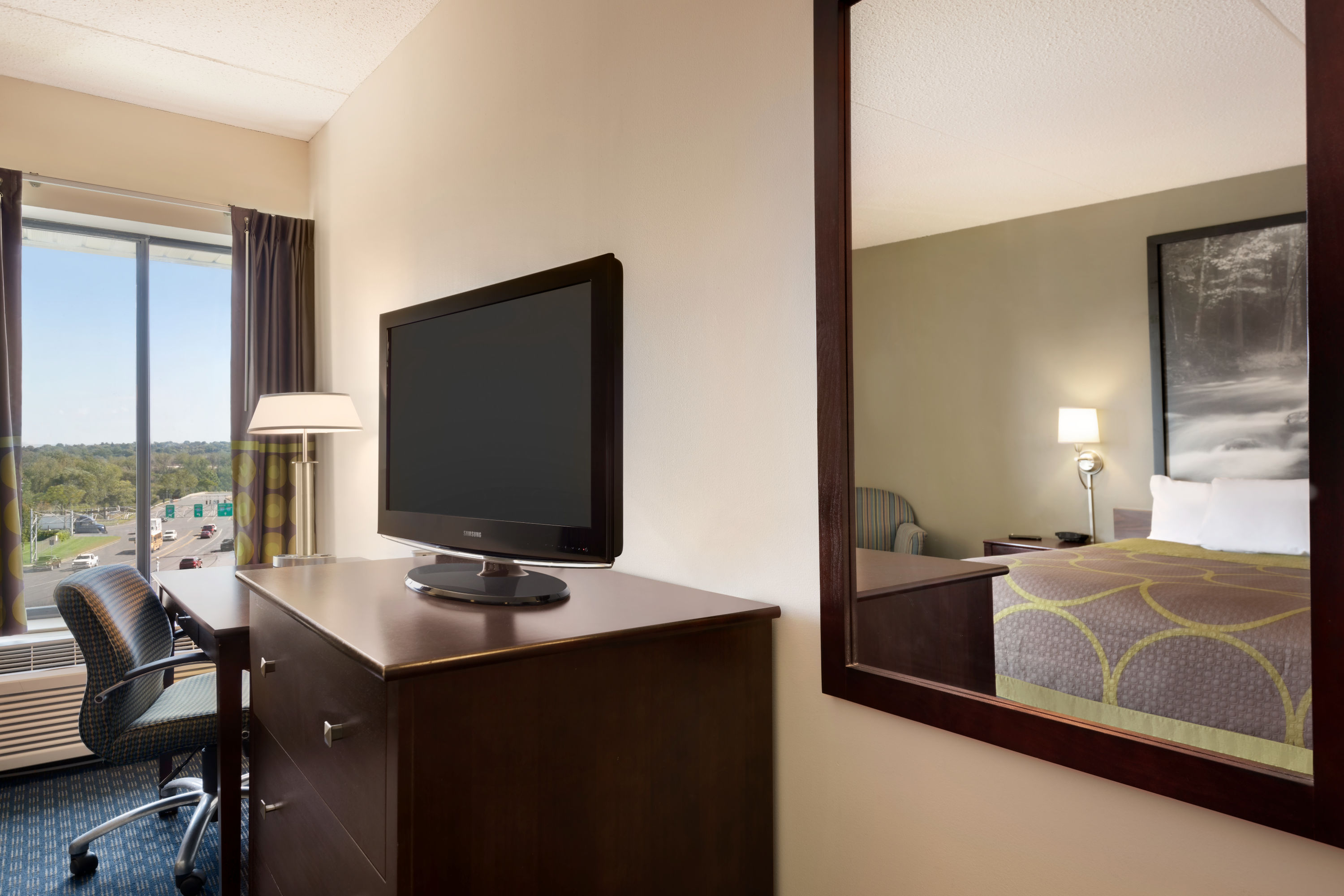 Super 8 by Wyndham Liverpool/Syracuse North Airport | Liverpool, NY Hotels