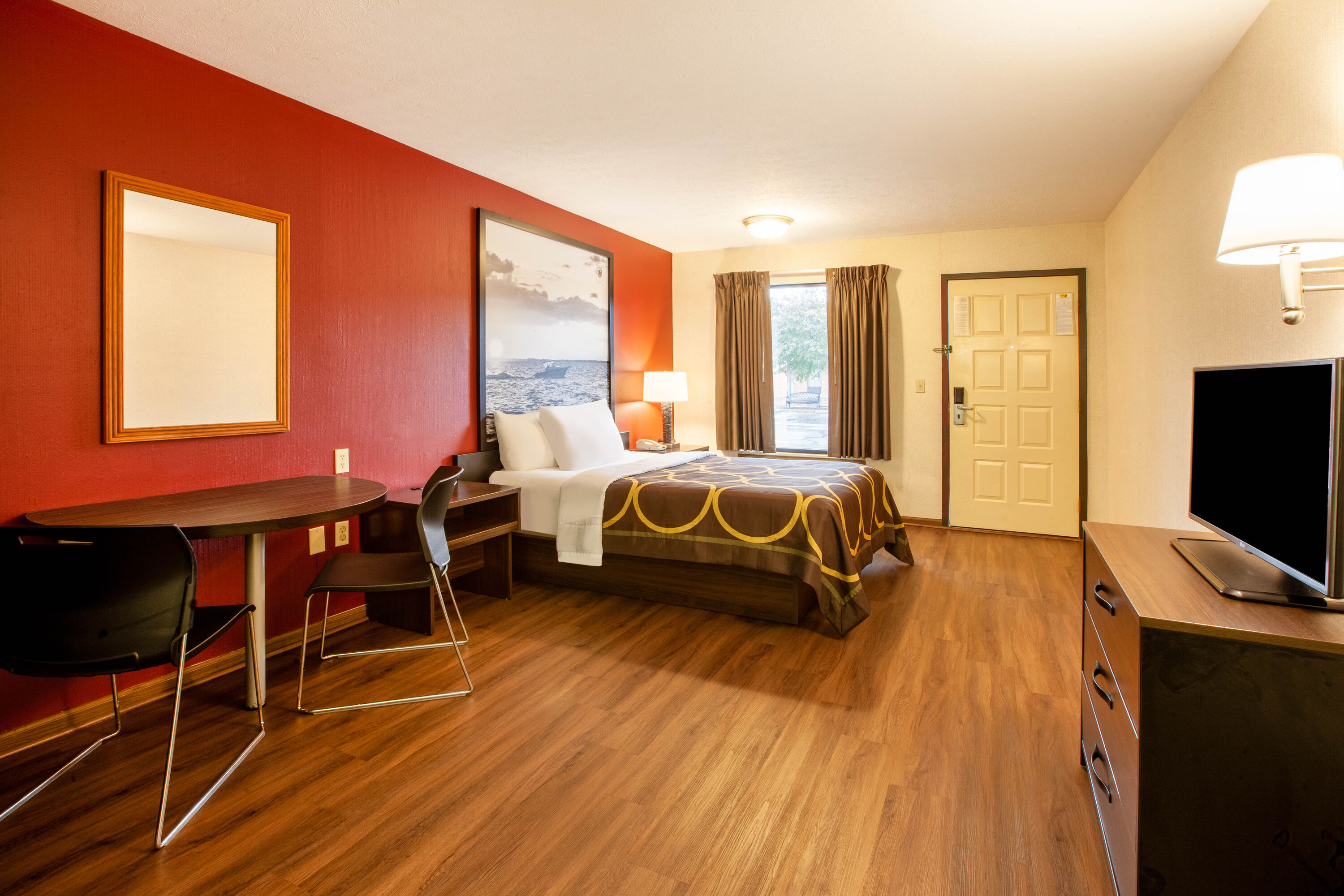 Super 8 by Wyndham Sandusky | Sandusky, OH Hotels