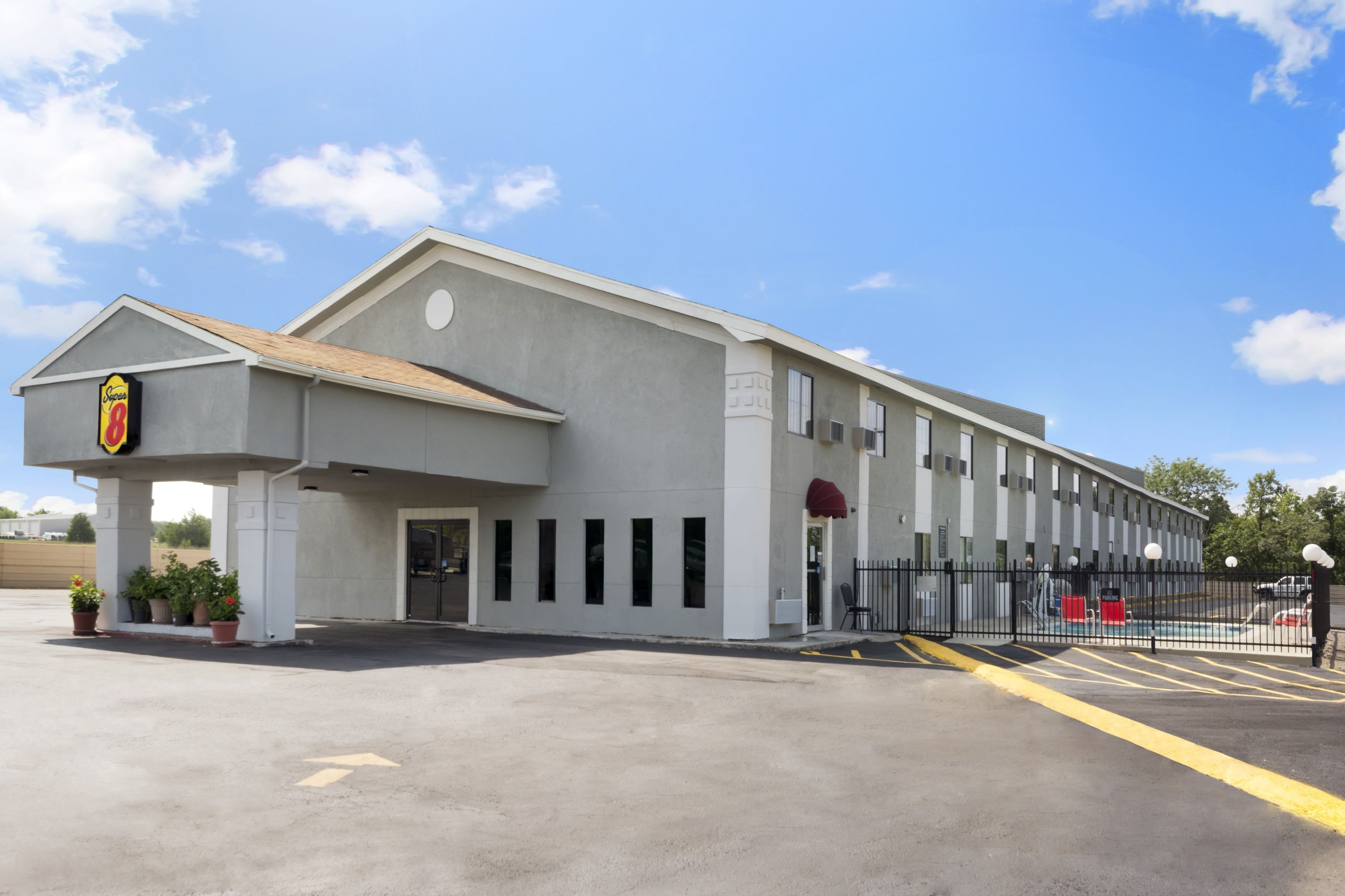 Super 8 by Wyndham Ardmore | Ardmore, OK Hotels