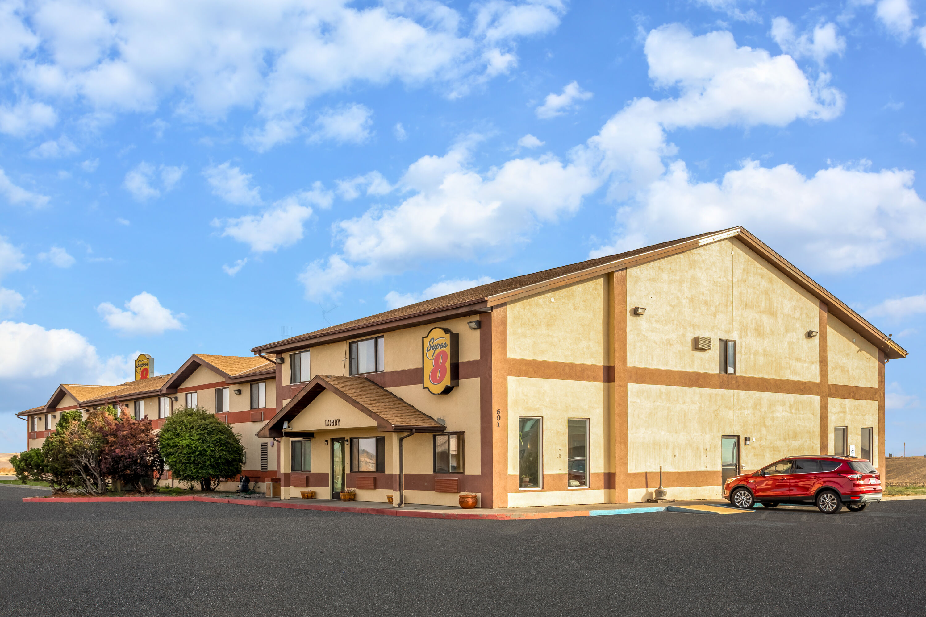 Super 8 by Wyndham Pendleton | Pendleton, OR Hotels