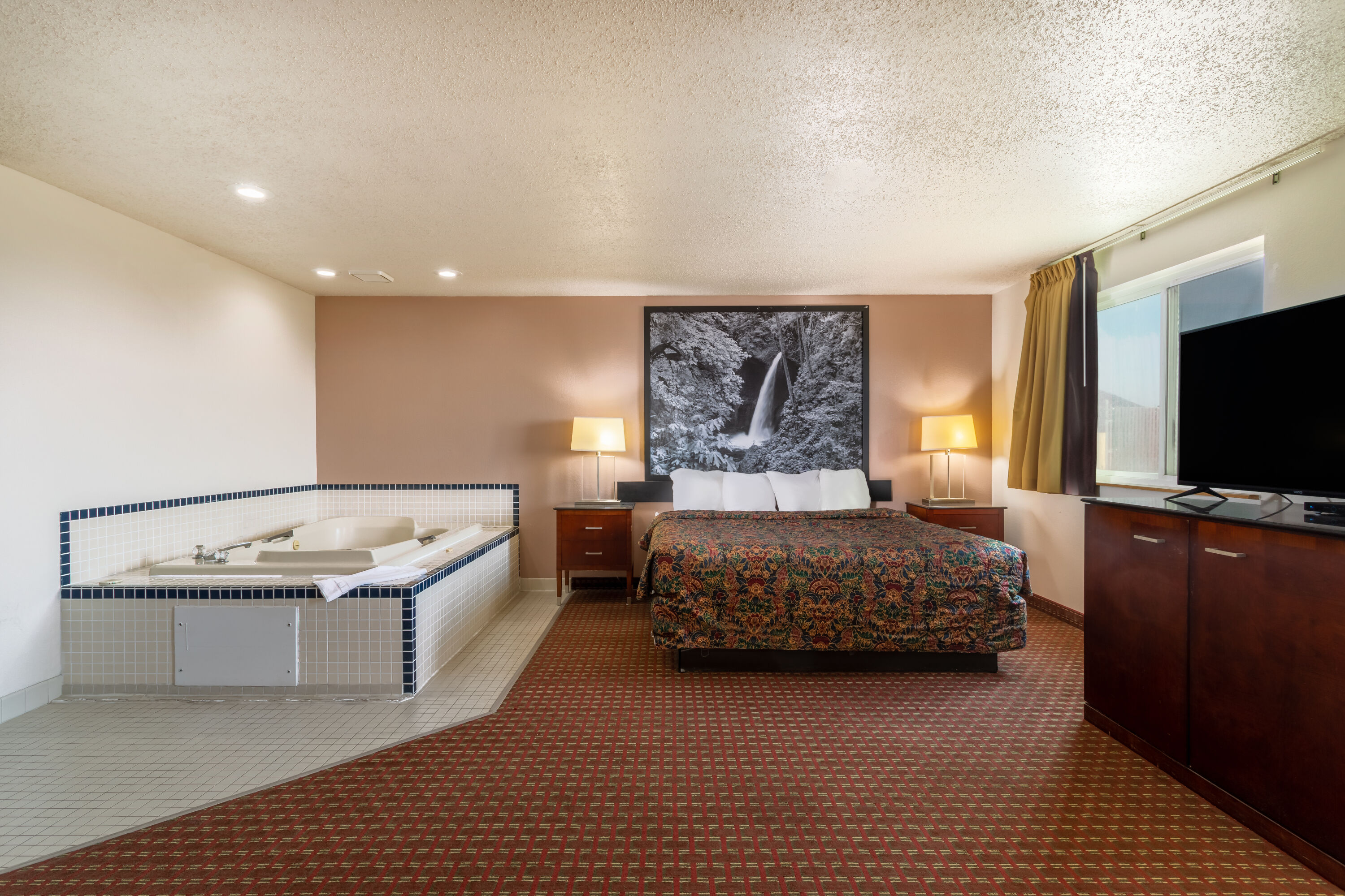 Super 8 by Wyndham Pendleton | Pendleton, OR Hotels