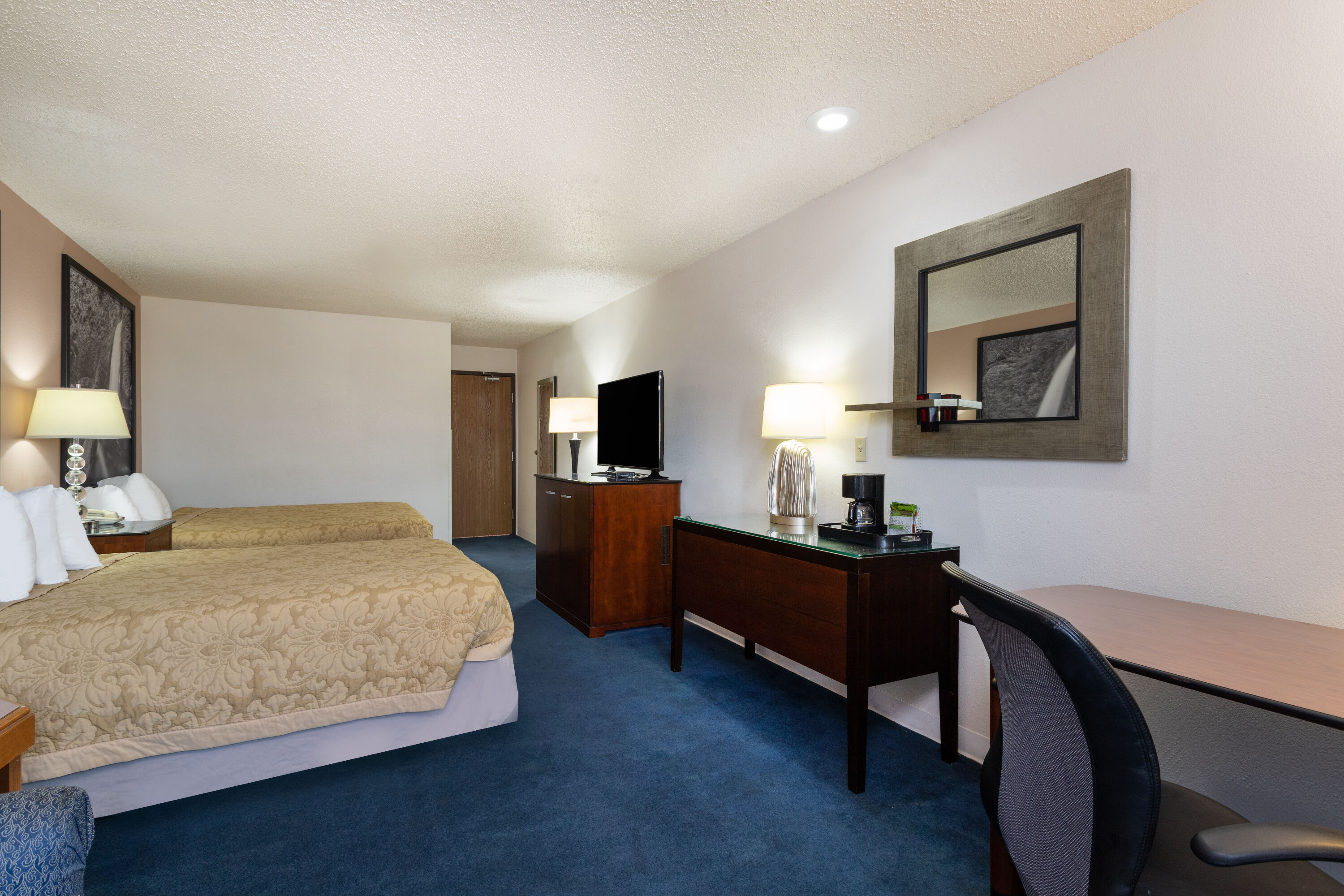 Super 8 by Wyndham Pendleton | Pendleton, OR Hotels