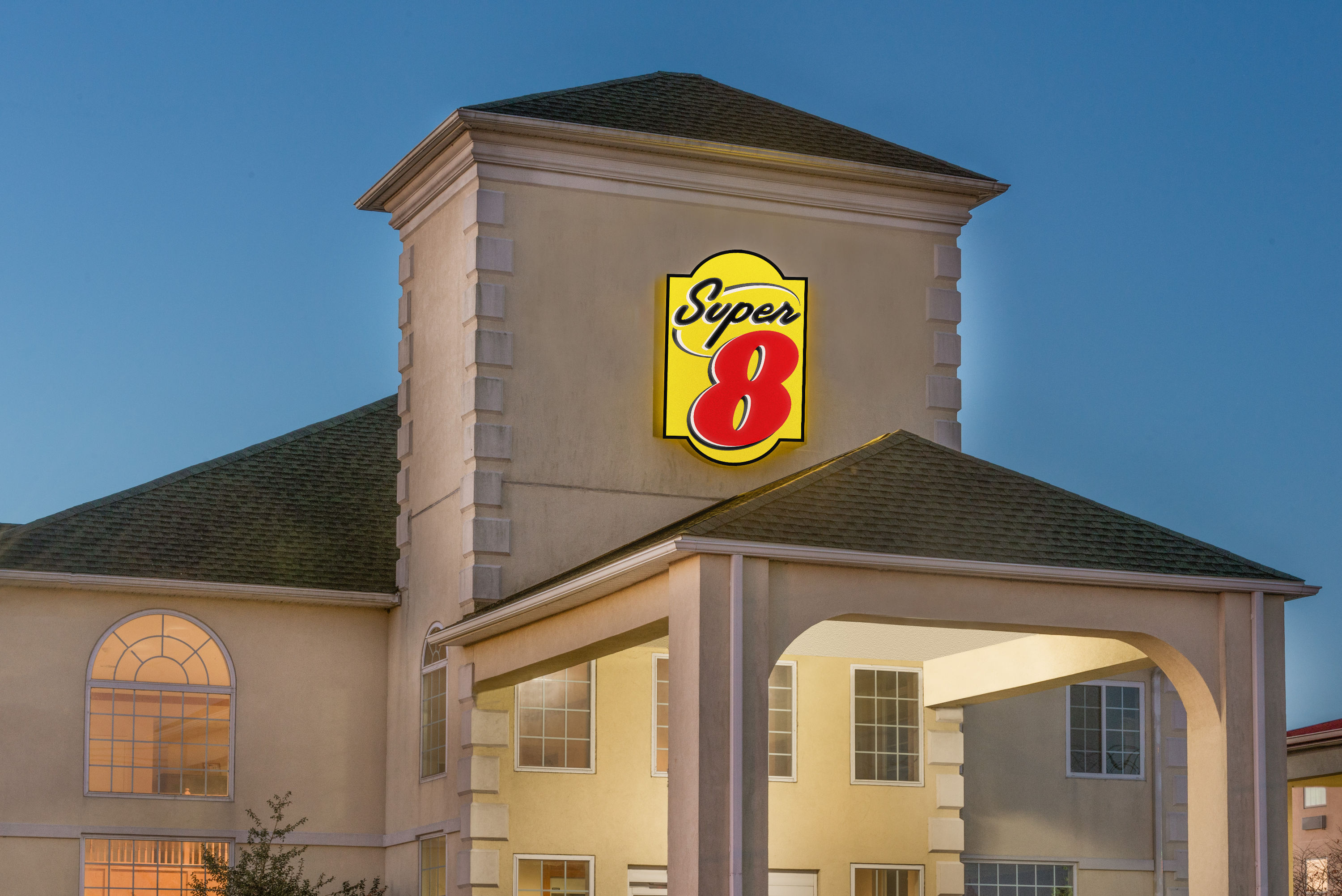 Super 8 by Wyndham Harrisburg Hershey North | Harrisburg, PA Hotels