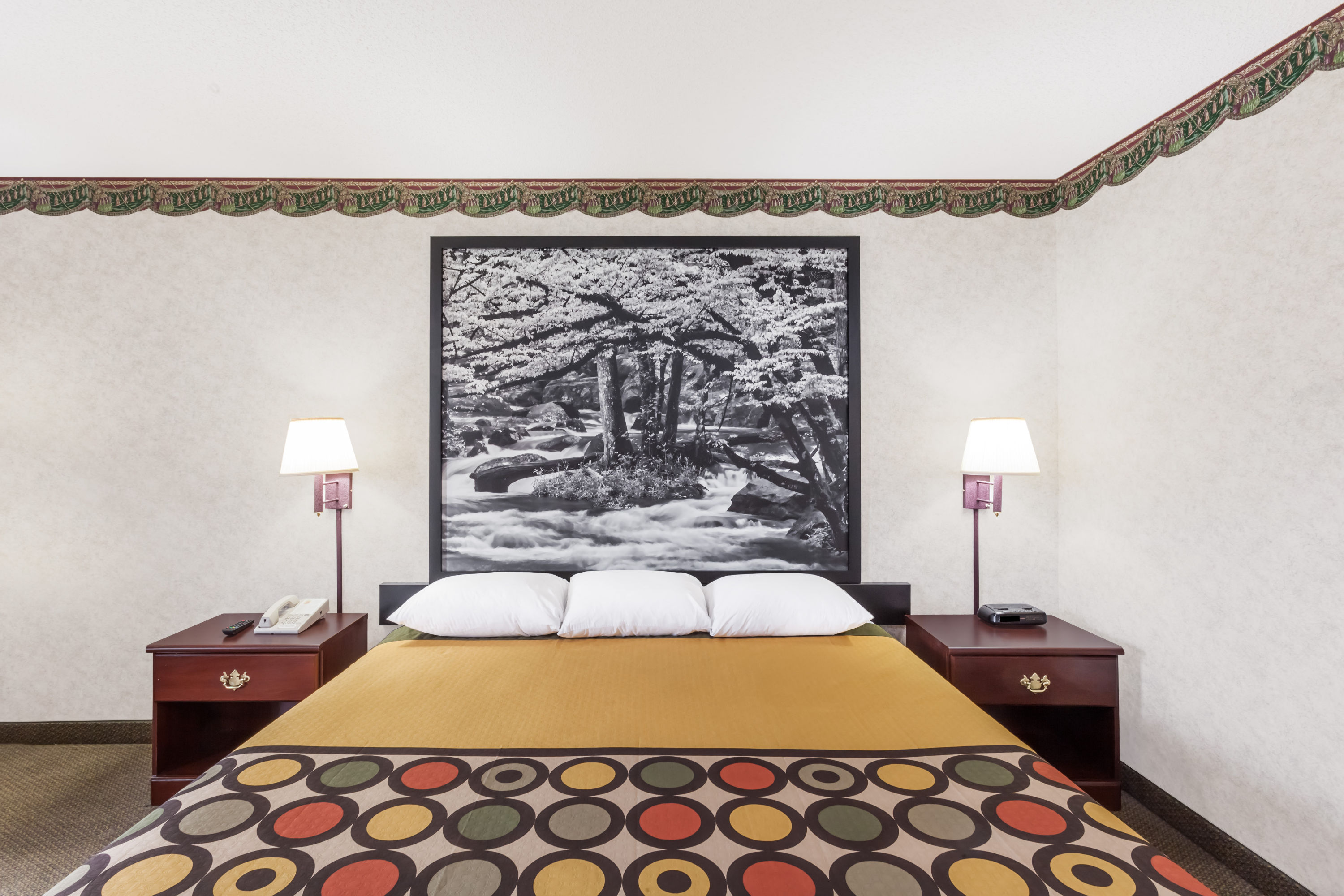 Super 8 by Wyndham Erwin | Erwin, TN Hotels