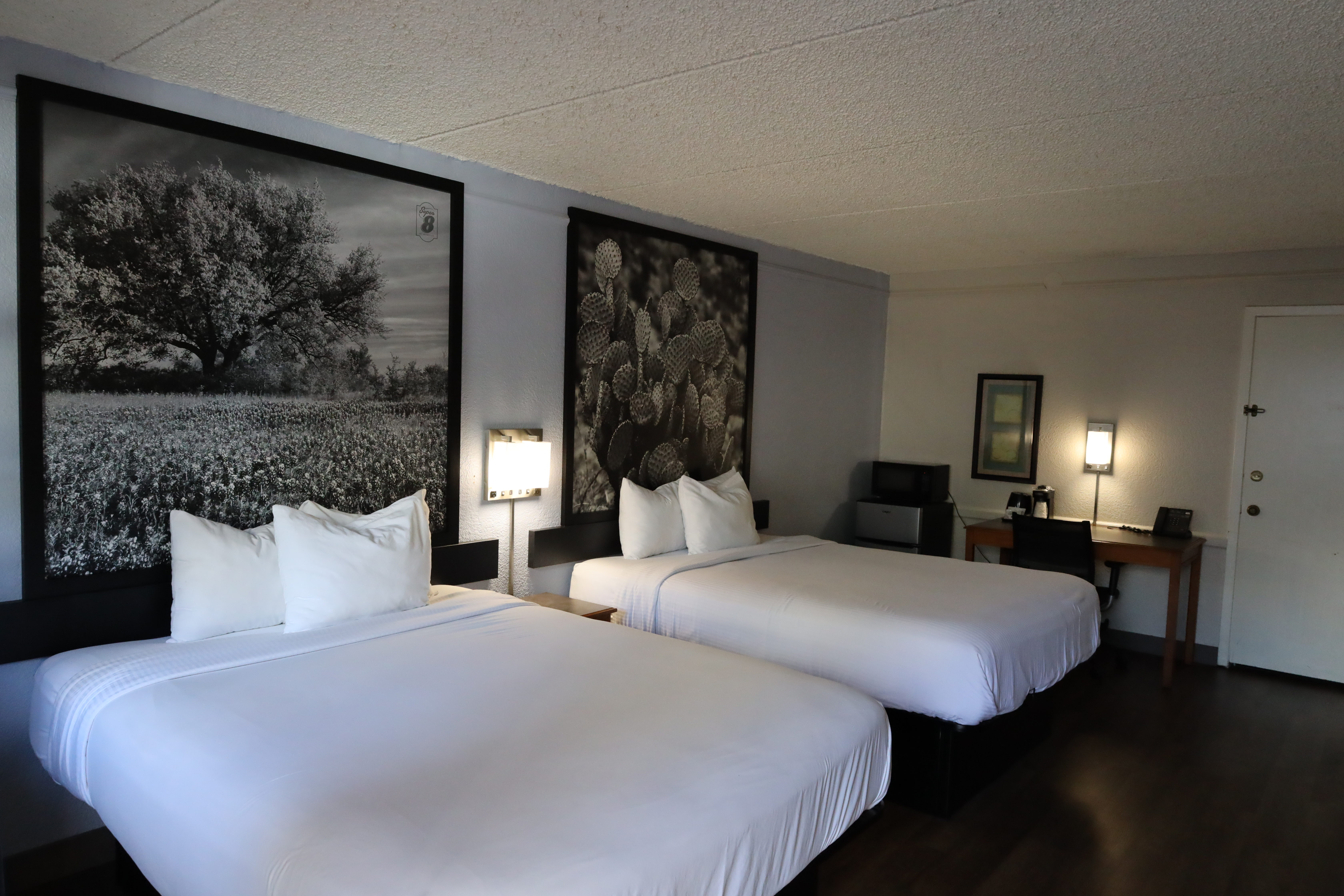 Super 8 by Wyndham Austin South / I-35 | Austin, TX Hotels