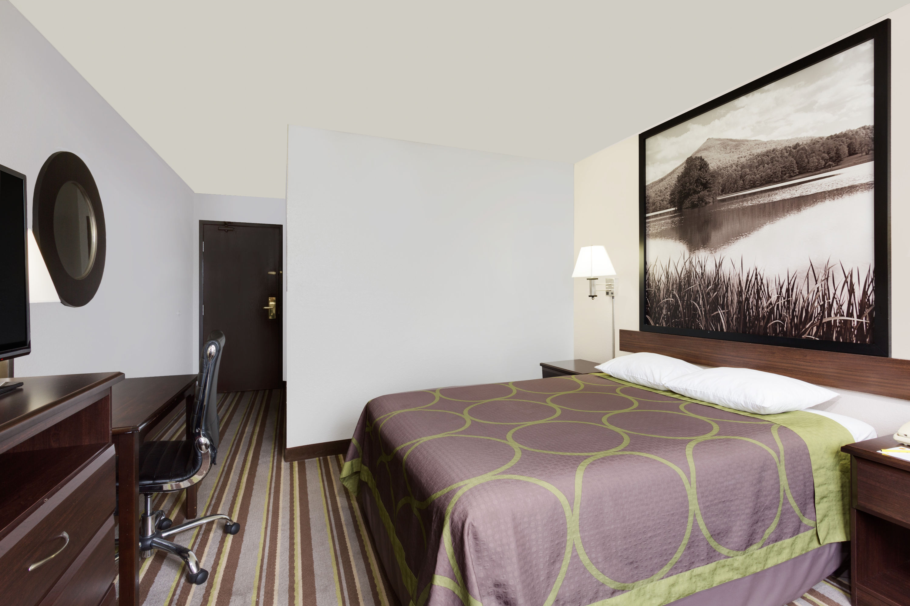 Super 8 by Wyndham Waynesboro | Waynesboro, VA Hotels