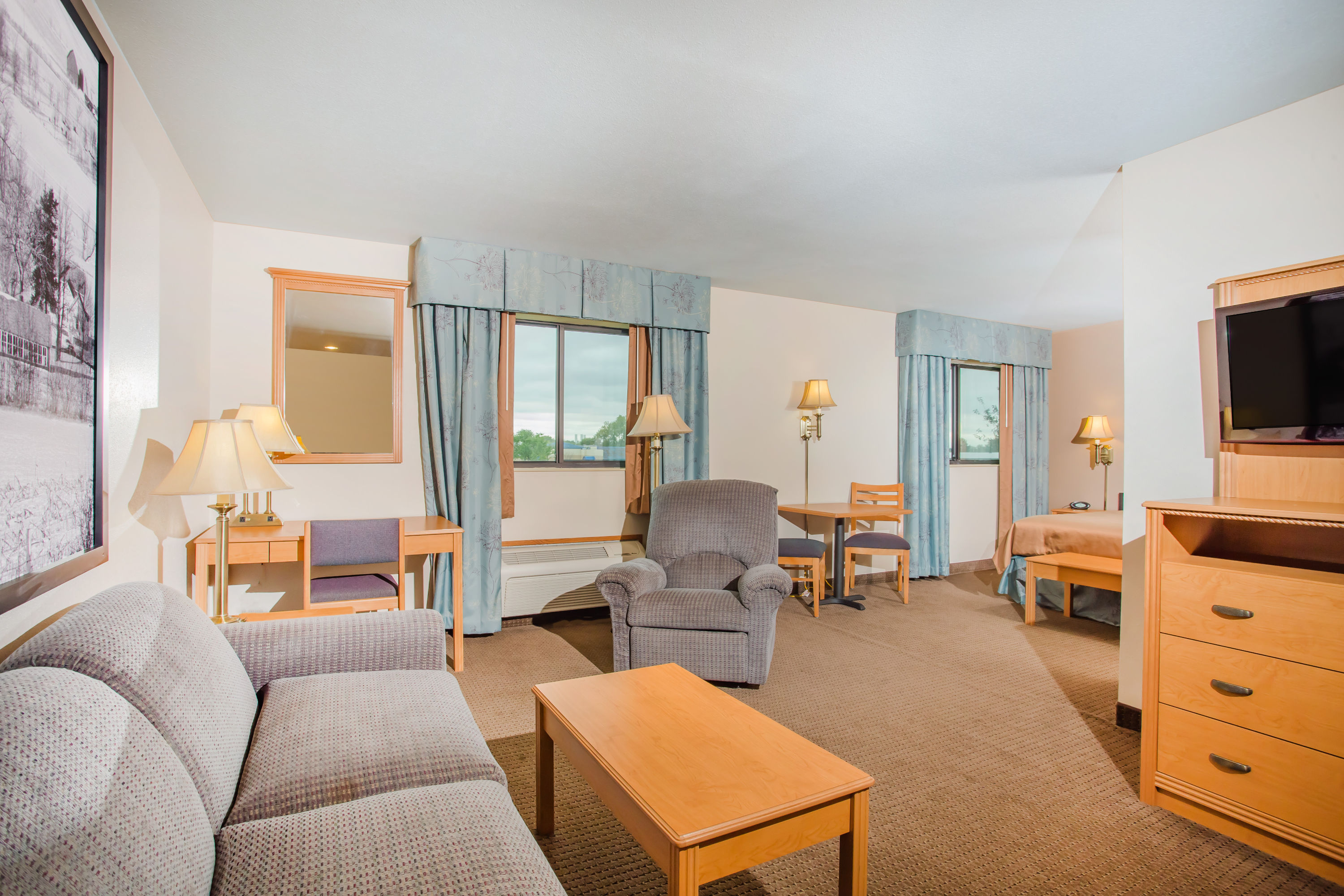 Super 8 by Wyndham Monroe WI | Monroe, WI Hotels