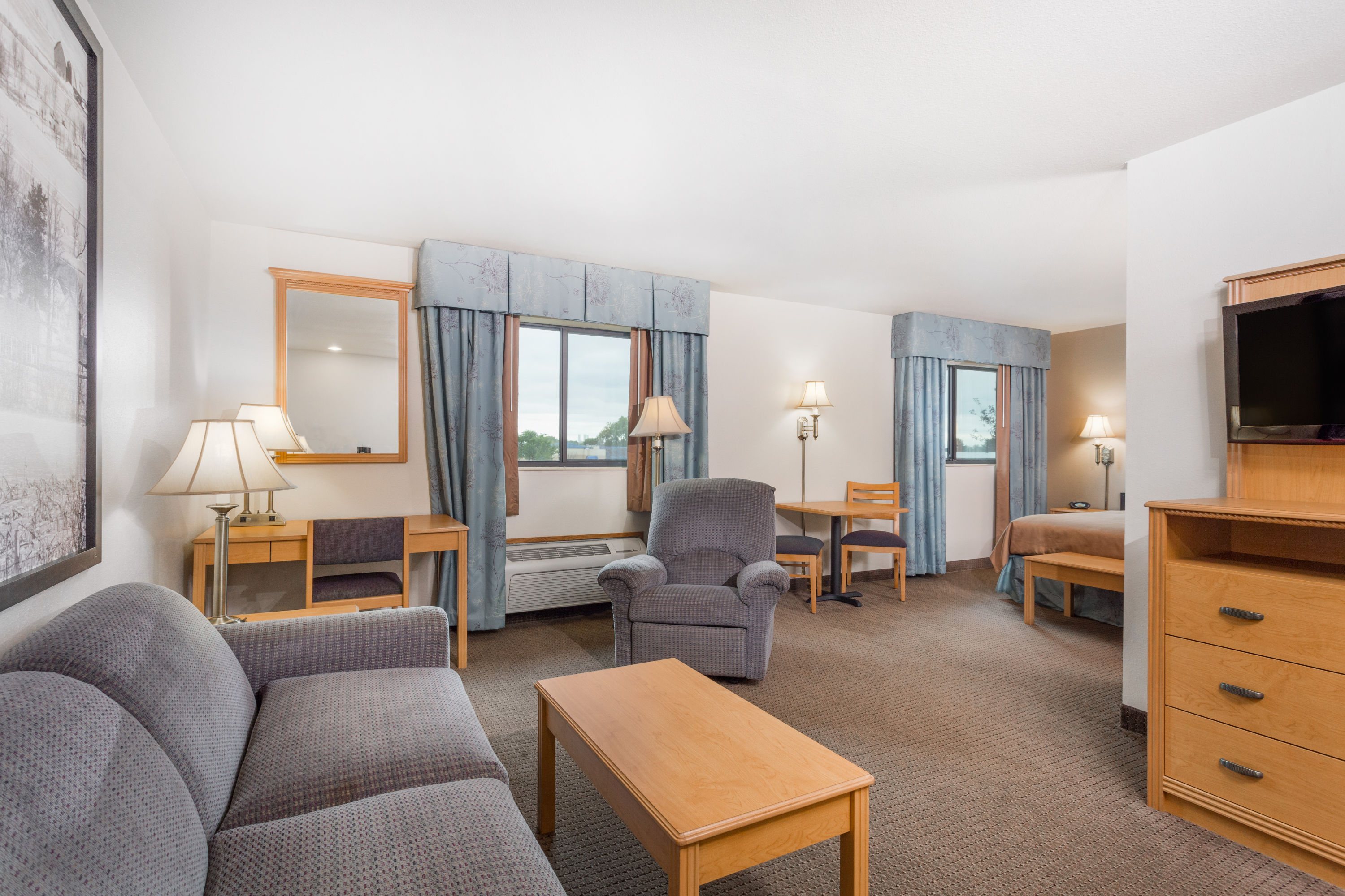 Super 8 by Wyndham Monroe WI | Monroe, WI Hotels
