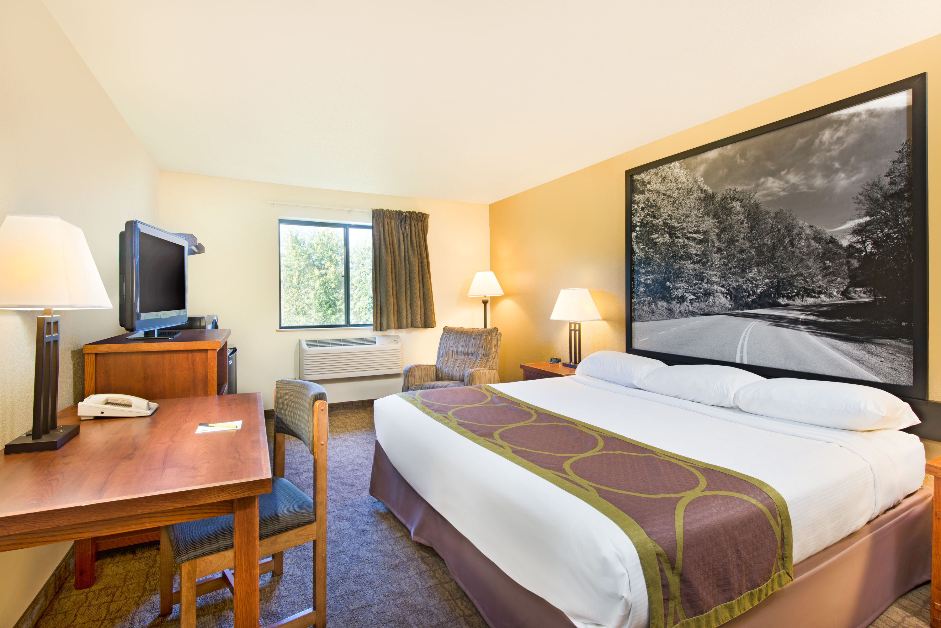 Super 8 by Wyndham Ripley | Ripley, WV Hotels