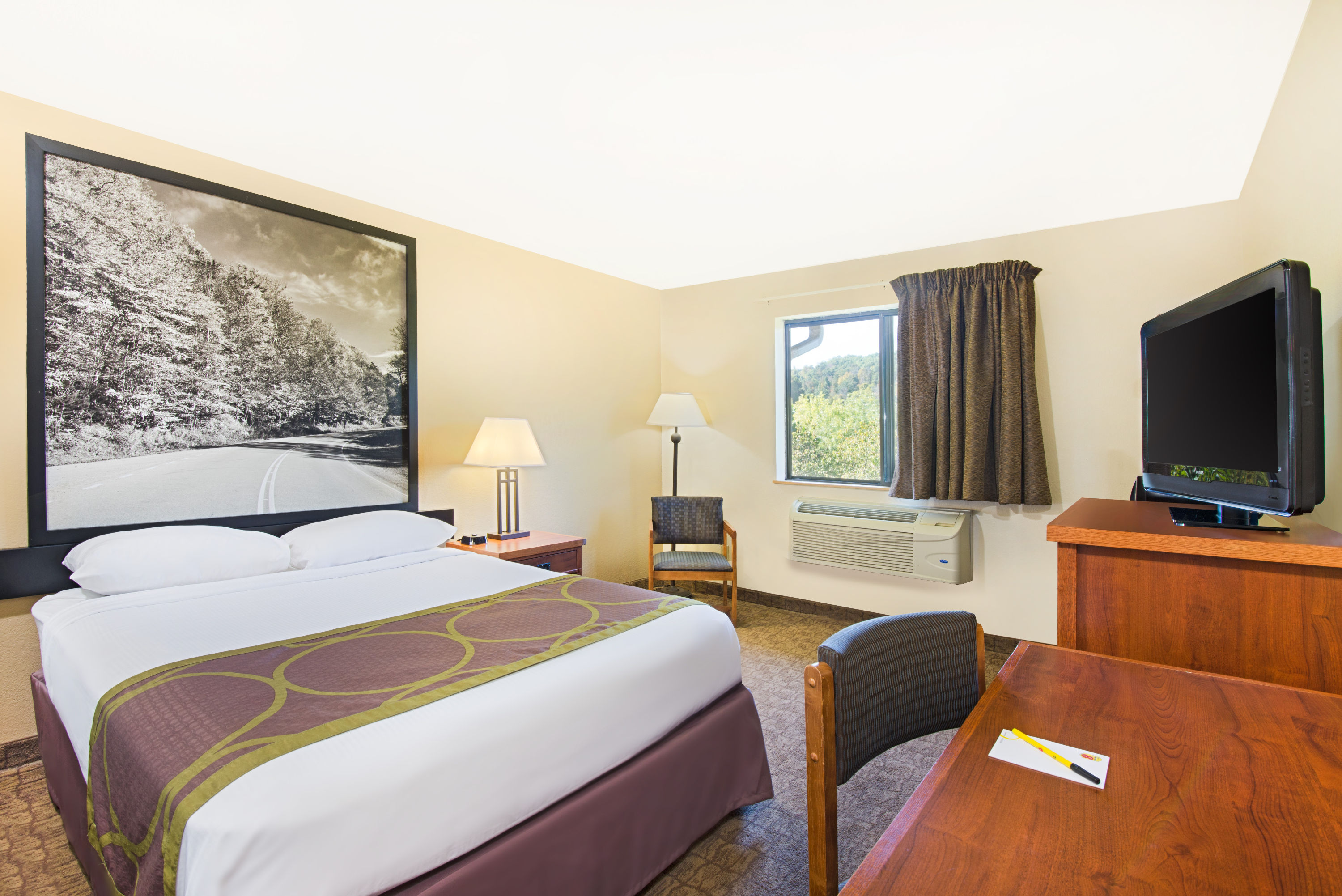 Super 8 by Wyndham Ripley | Ripley, WV Hotels