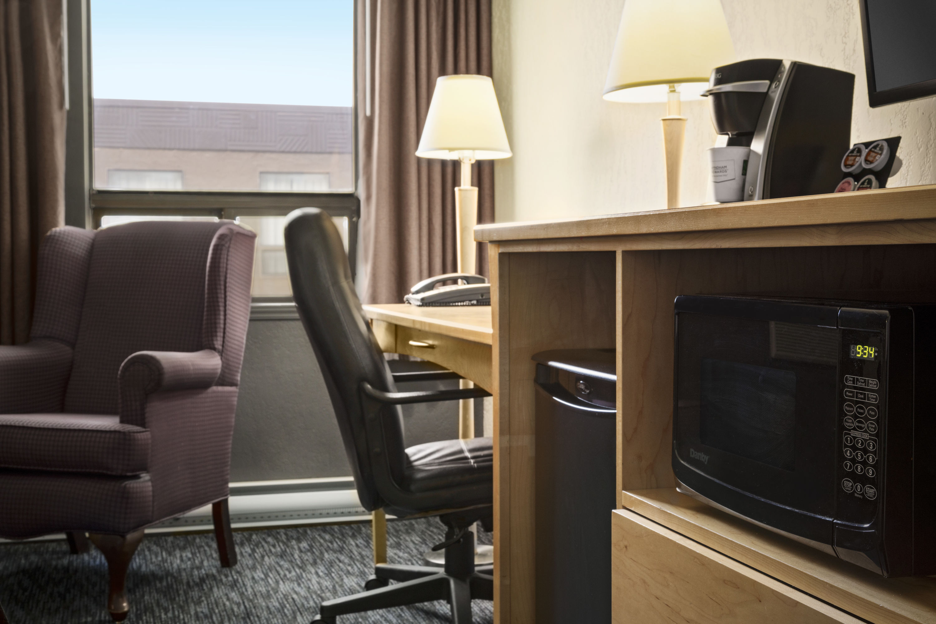 Travelodge by Wyndham Edmonton West | Edmonton, AB Hotels