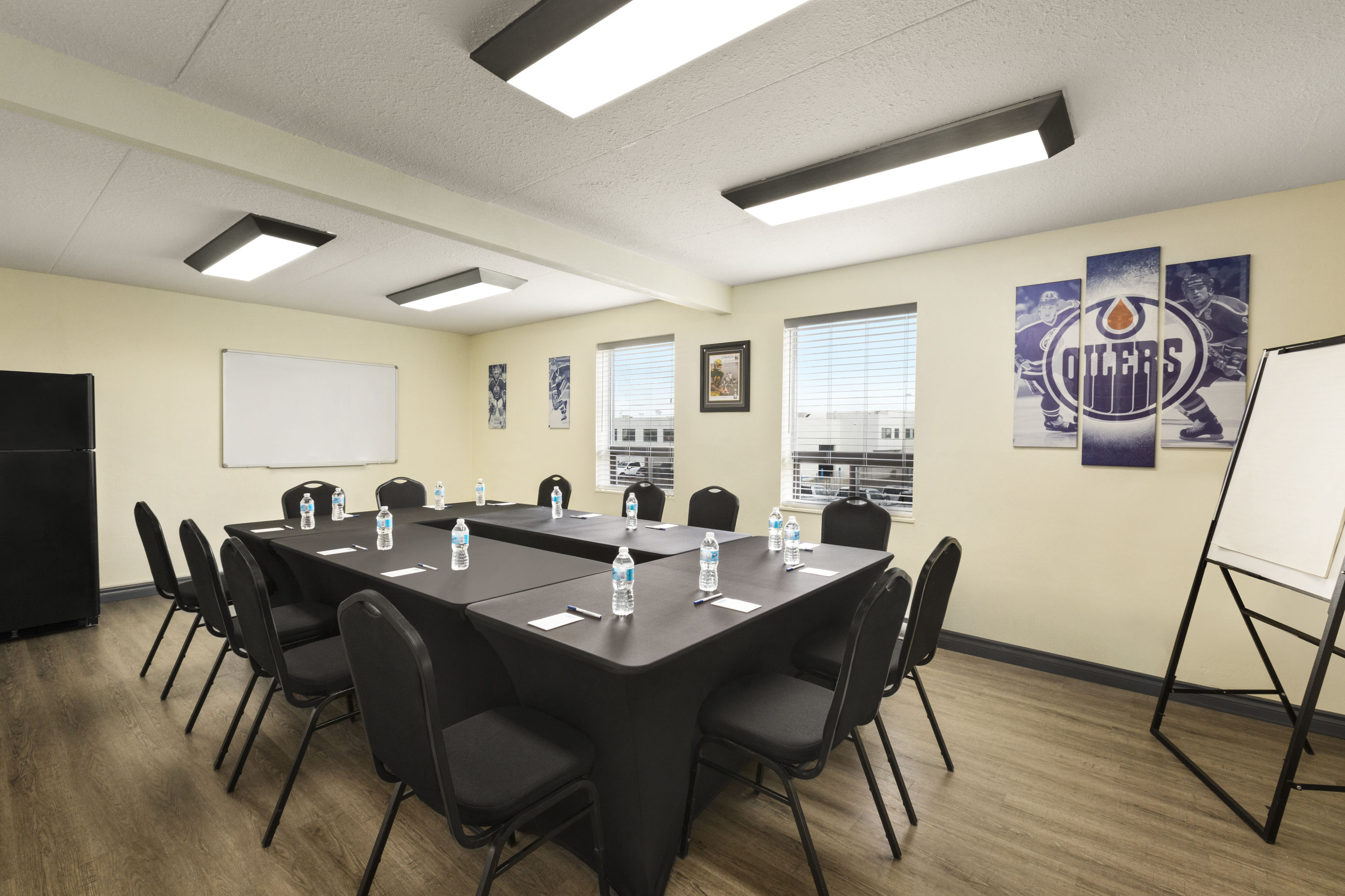 Travelodge by Wyndham Edmonton West | Edmonton, AB Hotels