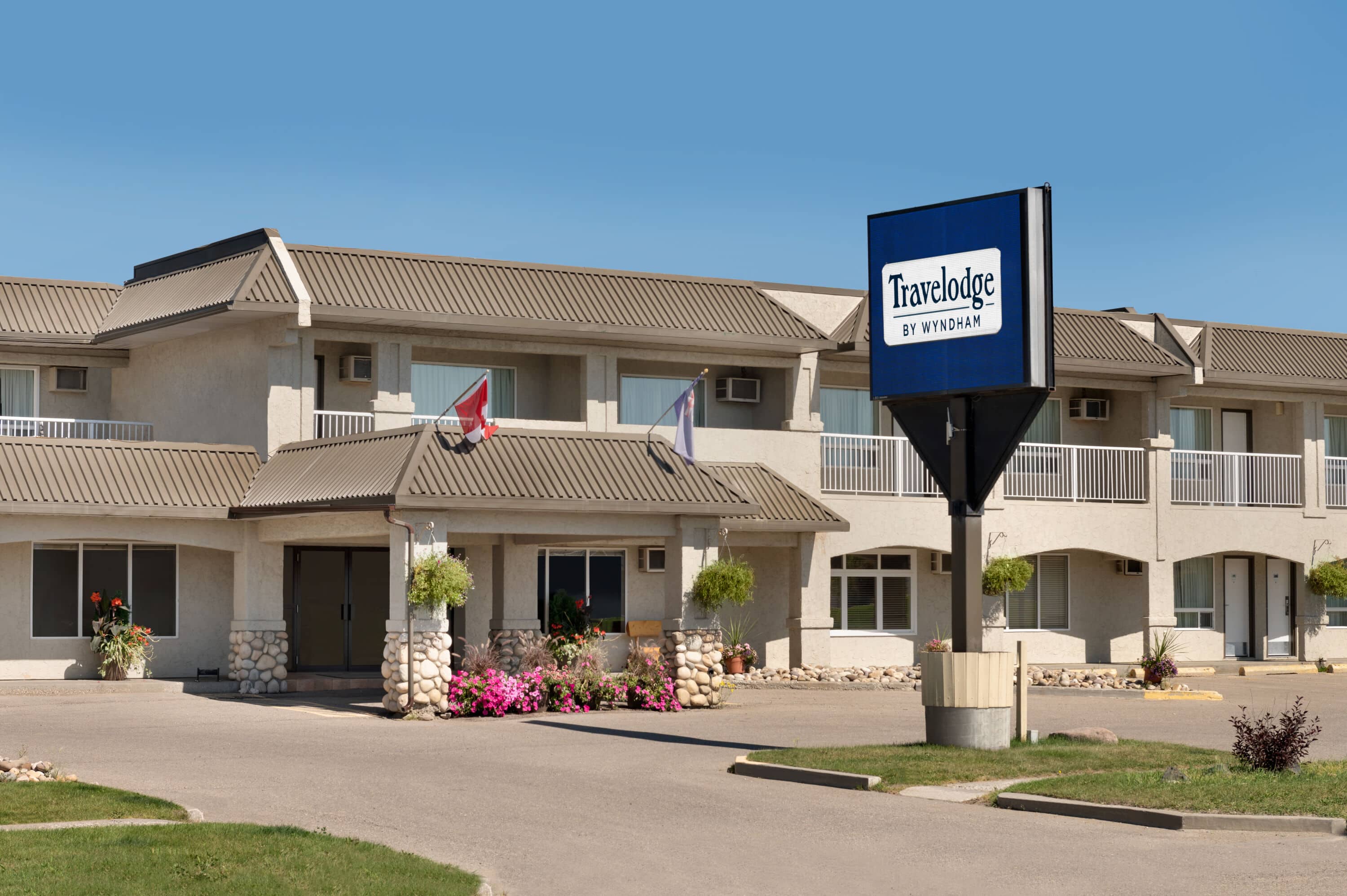 Travelodge by Wyndham Edson | Edson, AB Hotels