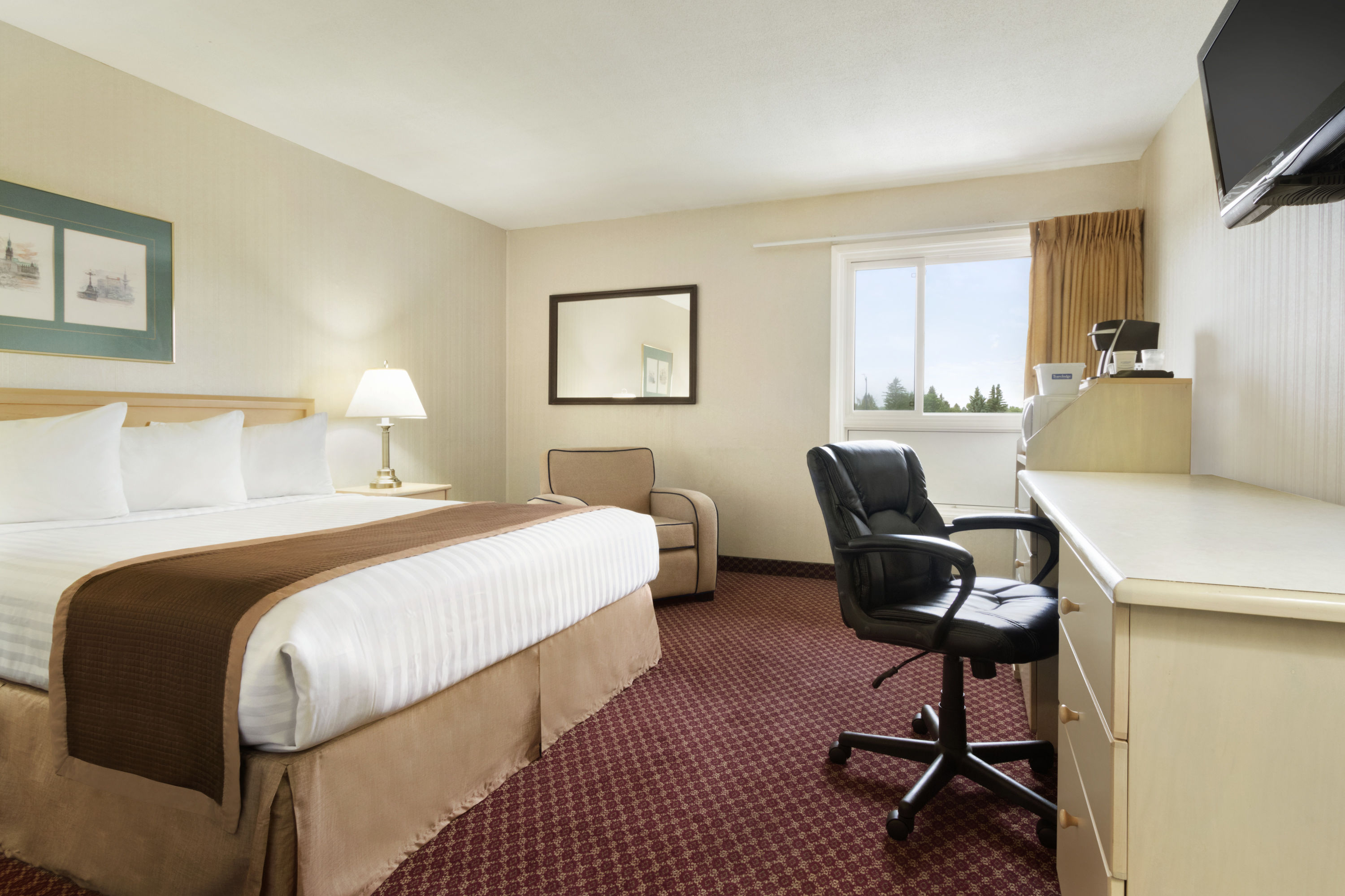 Travelodge by Wyndham Lethbridge | Lethbridge, AB Hotels