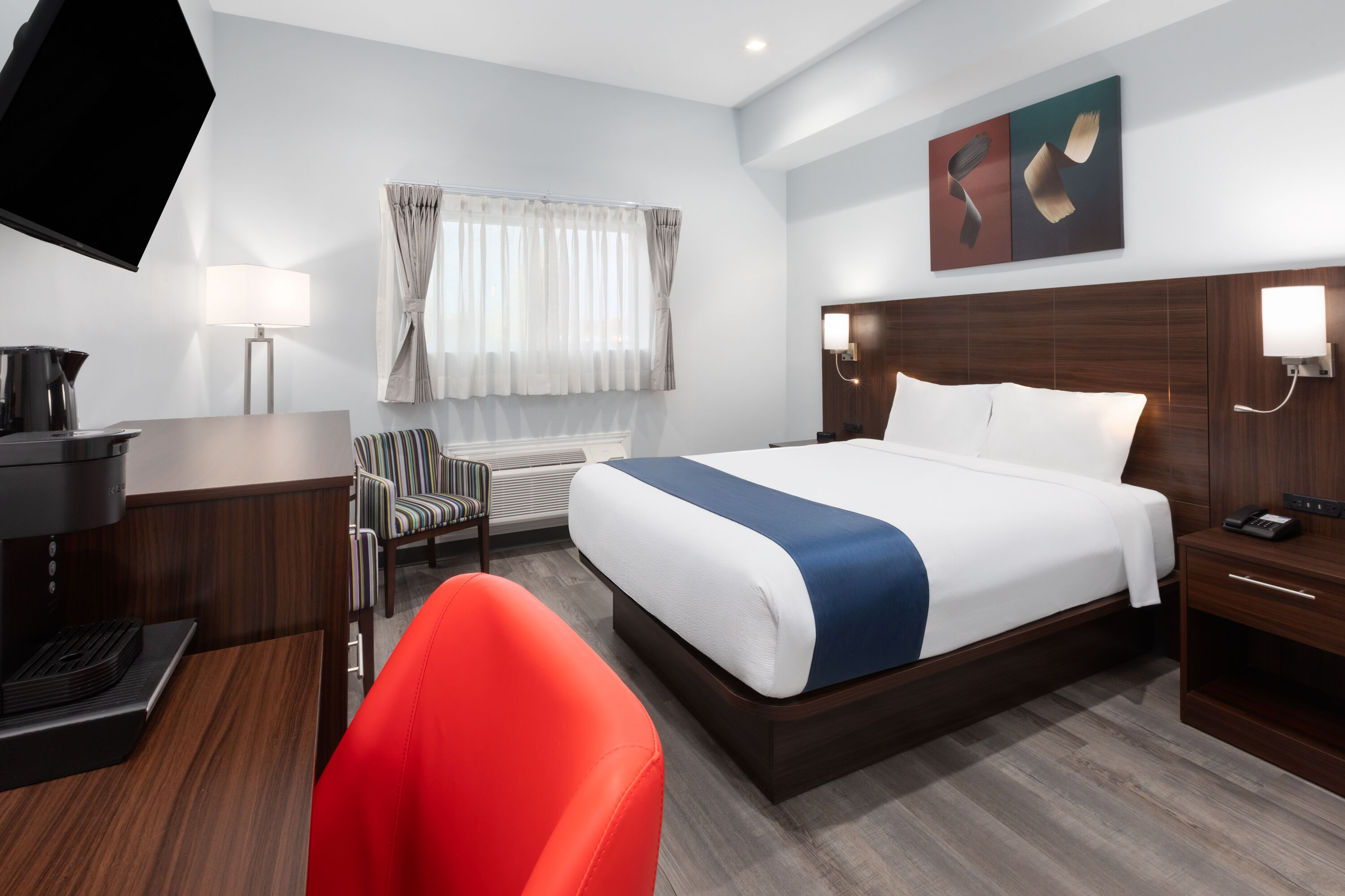 Travelodge by Wyndham Cochrane Ontario | Cochrane, ON Hotels