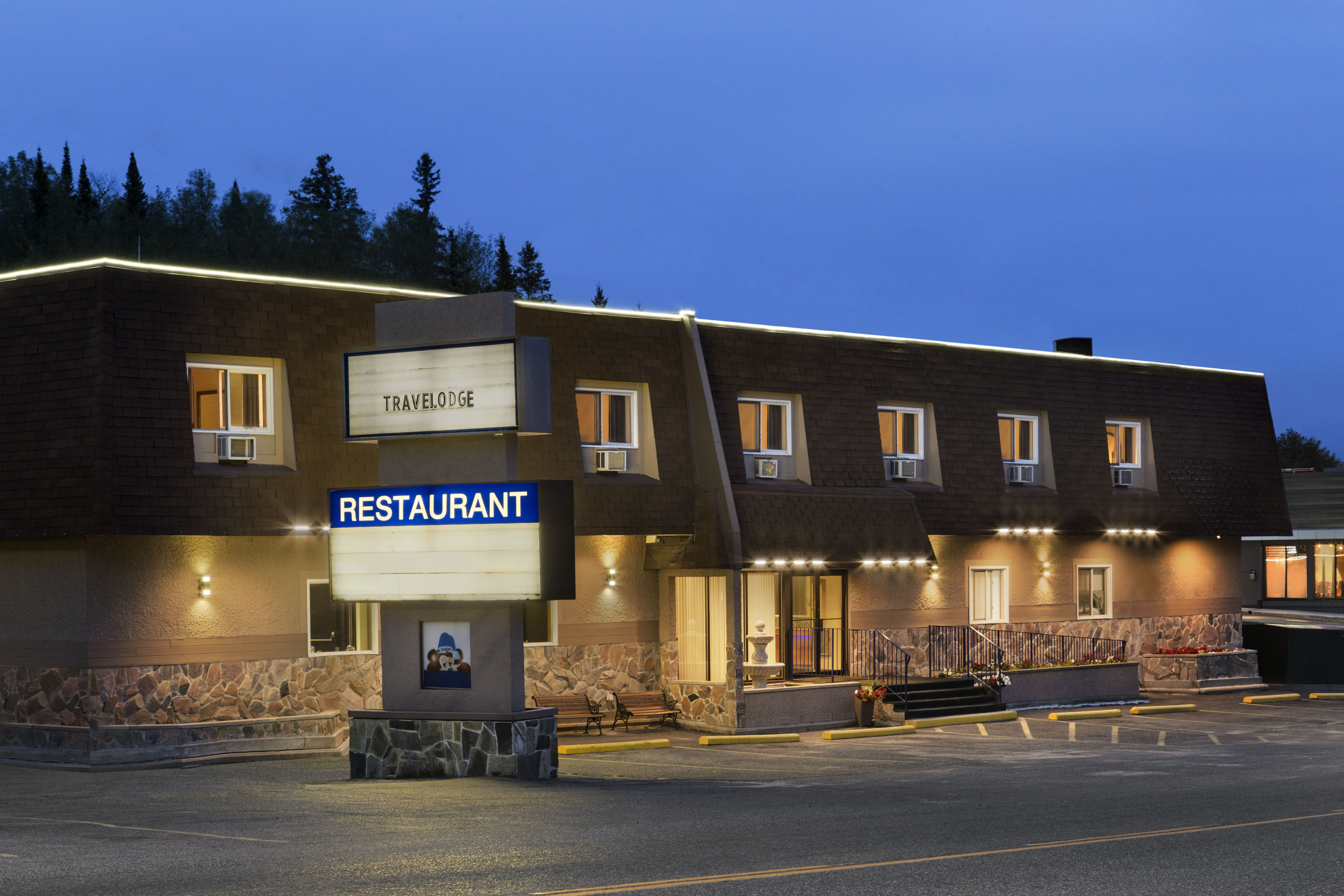 Travelodge by Wyndham Kenora | Kenora, ON Hotels