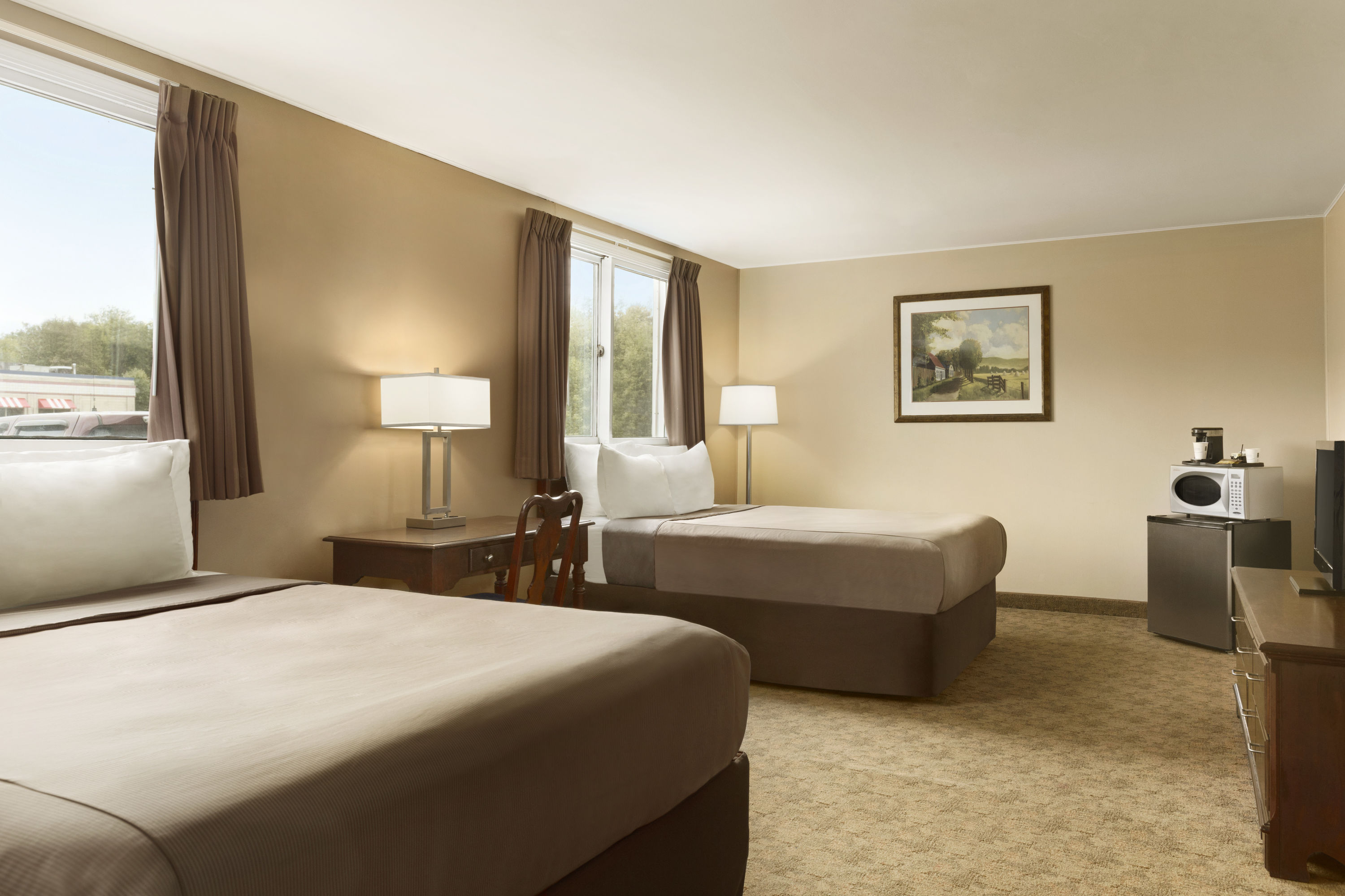 Travelodge by Wyndham Kenora | Kenora, ON Hotels