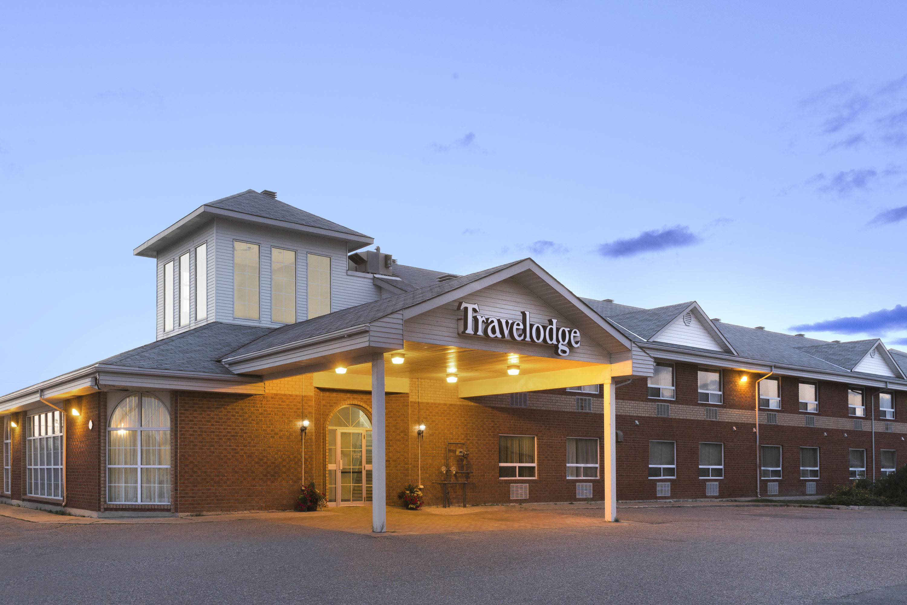 Travelodge by Wyndham Timmins | Timmins, ON Hotels
