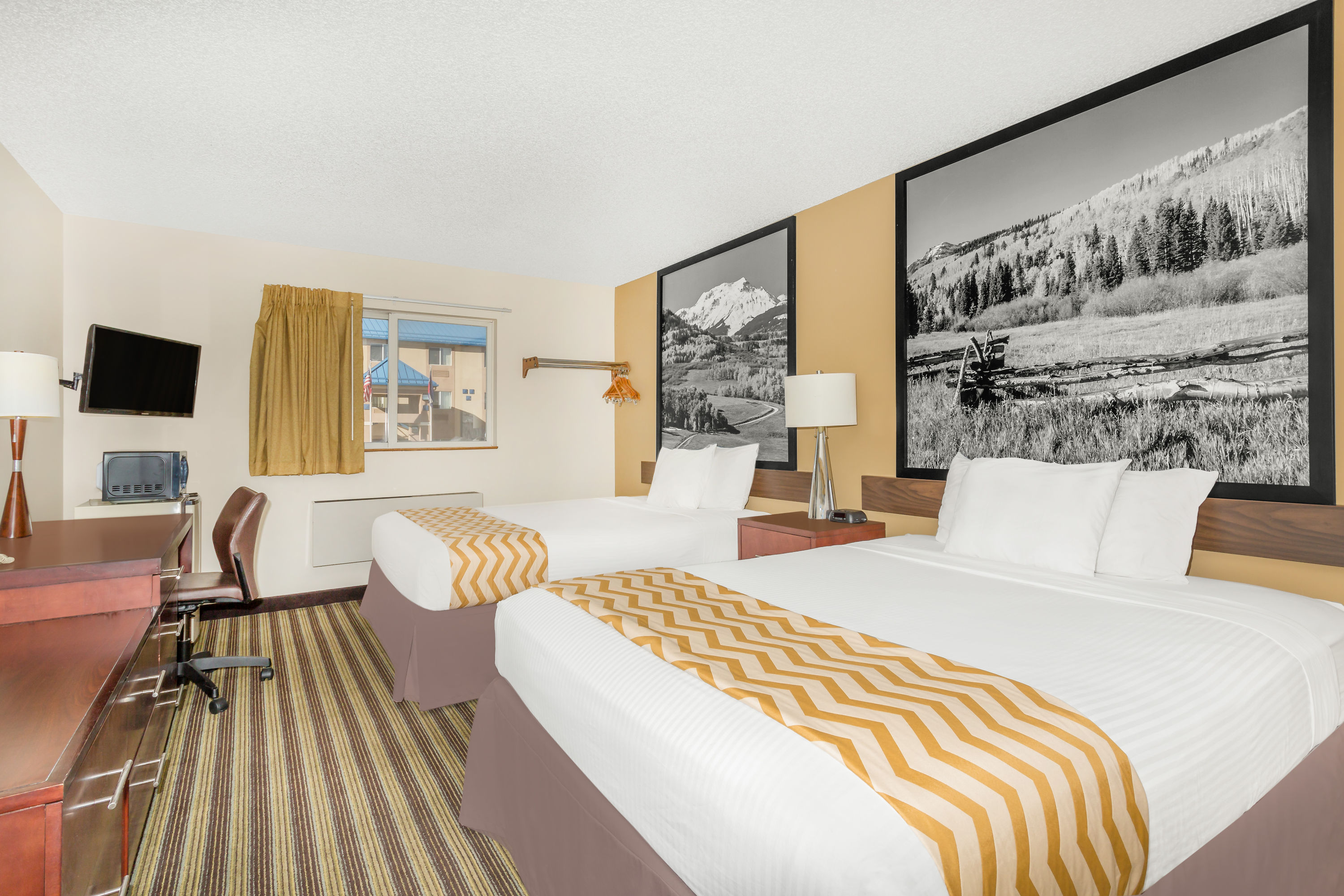 Travelodge by Wyndham Loveland/Fort Collins Area | Loveland, CO Hotels