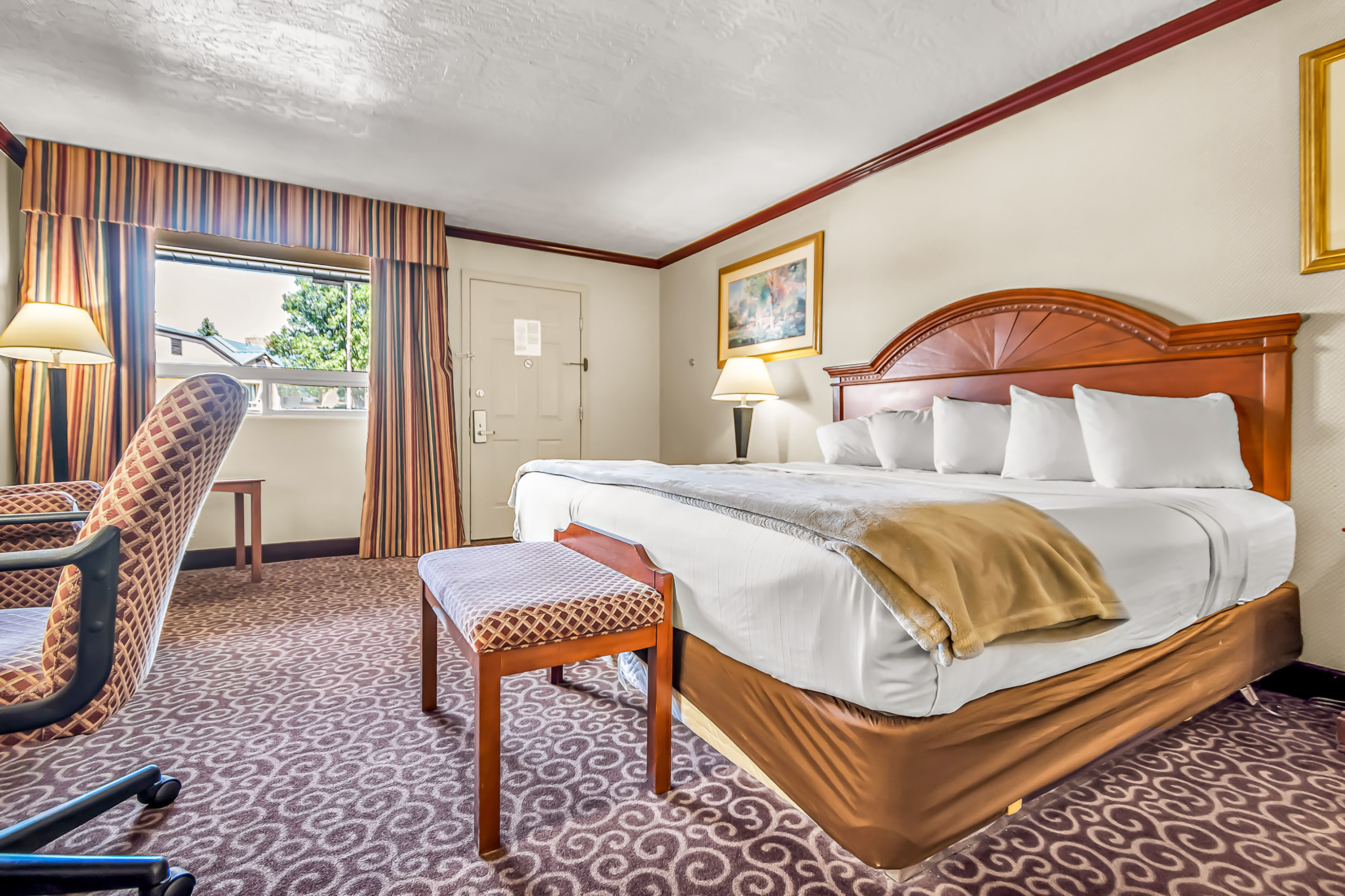Red Arrow Inn & Suites, a Travelodge by Wyndham | Montrose, CO Hotels