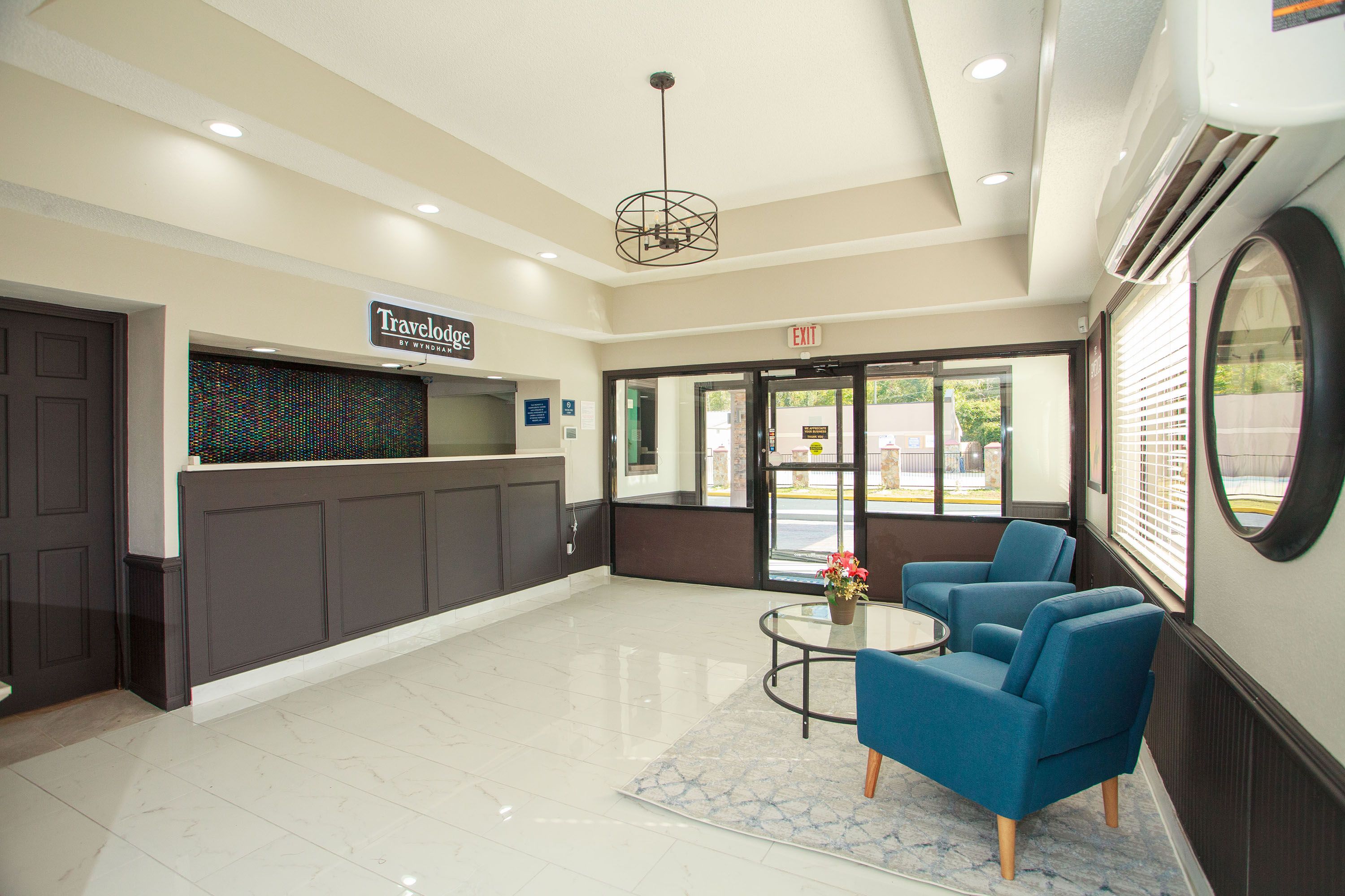 Travelodge by Wyndham Macon West | Macon, GA Hotels