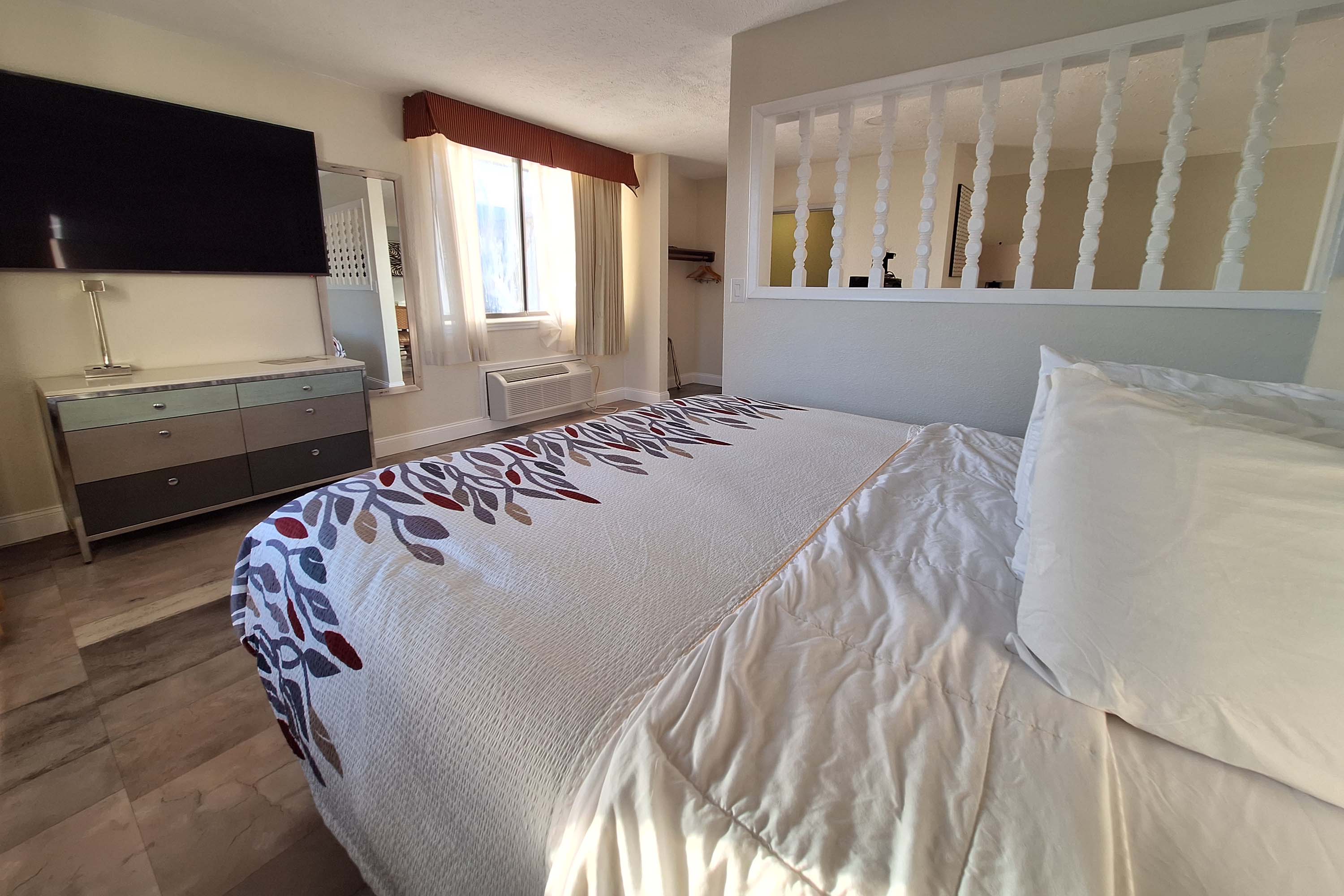 Travelodge by Wyndham Indianapolis Speedway | Indianapolis, IN Hotels