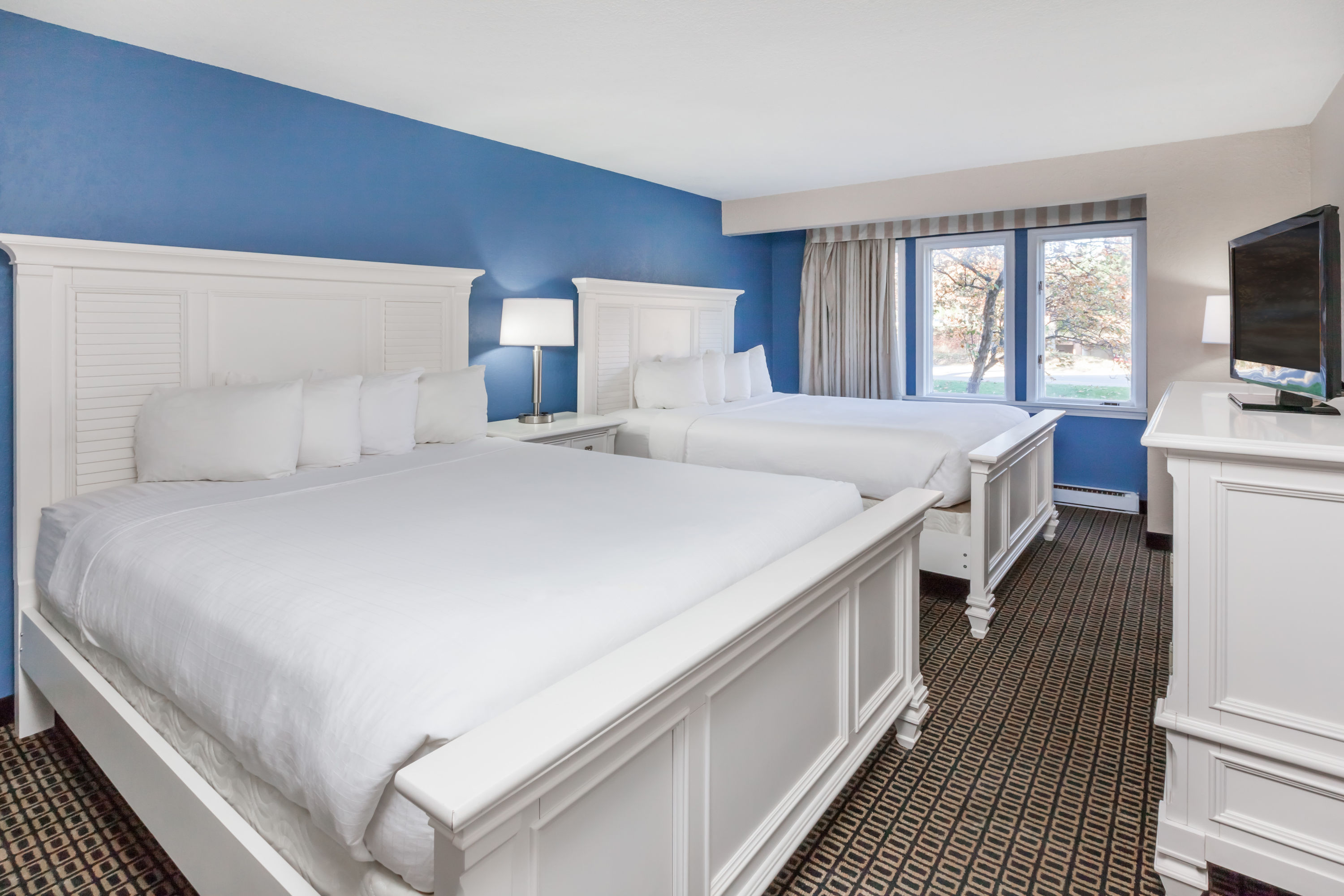 Travelodge by Wyndham Traverse City MI | Traverse City, MI Hotels