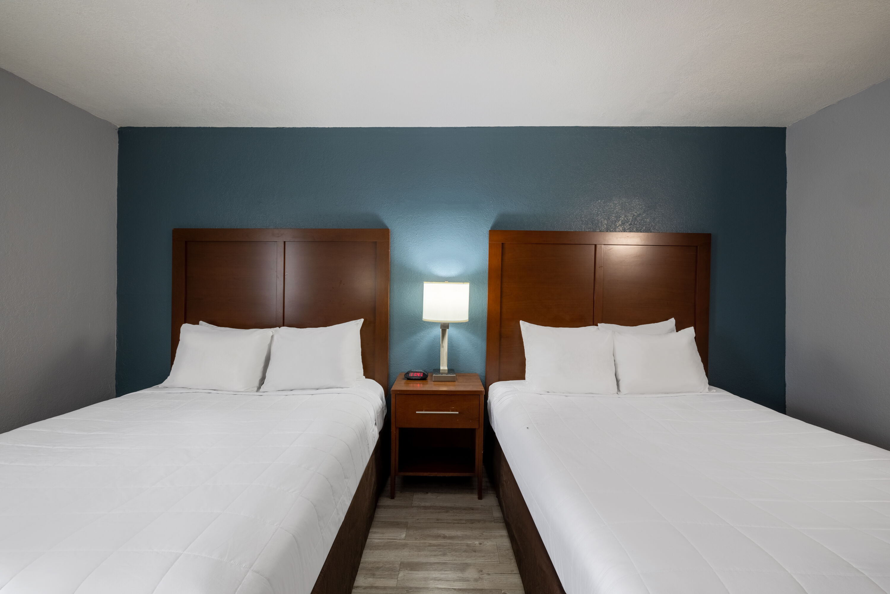 Travelodge by Wyndham Brooklyn Center | Brooklyn Center, MN Hotels