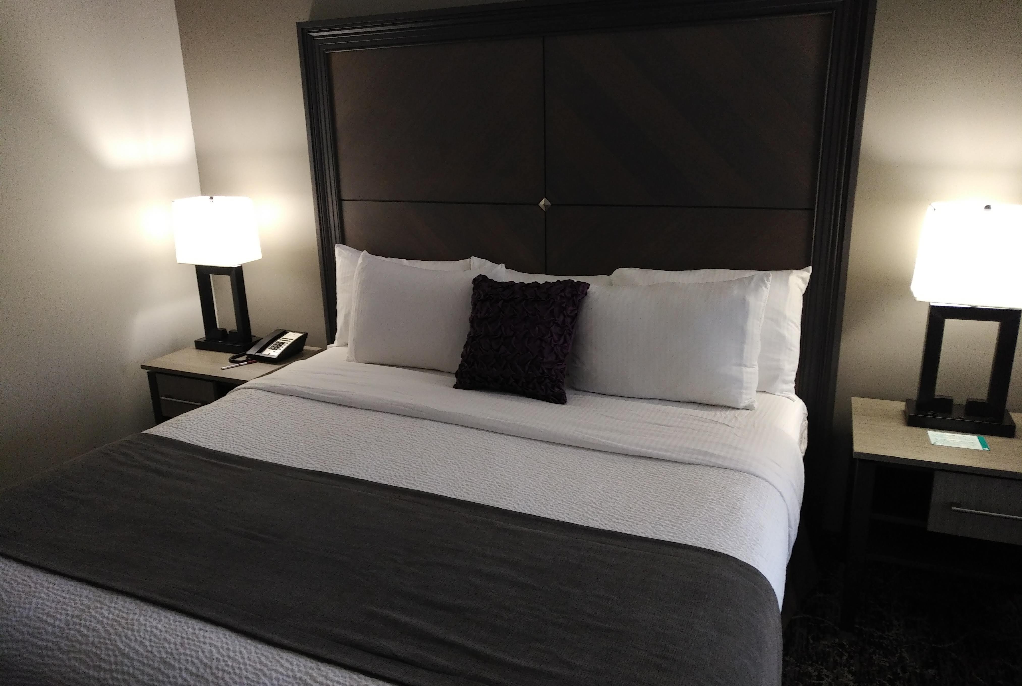 Chateau Bedford, Trademark Collection by Wyndham | Halifax, NS Hotels