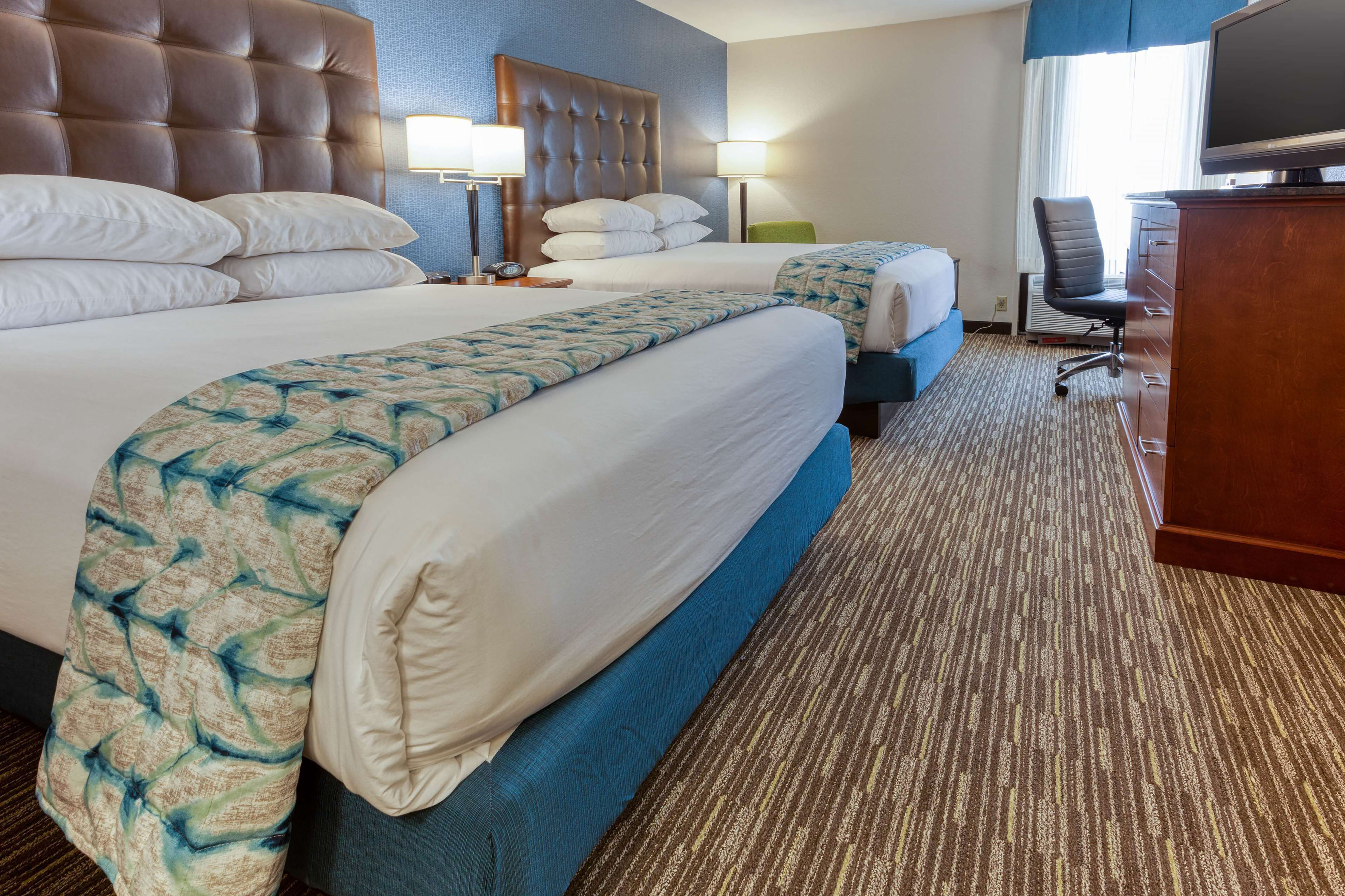 Heritage Inn & Suites St. Louis/Fenton, Trademark by Wyndham | Fenton ...