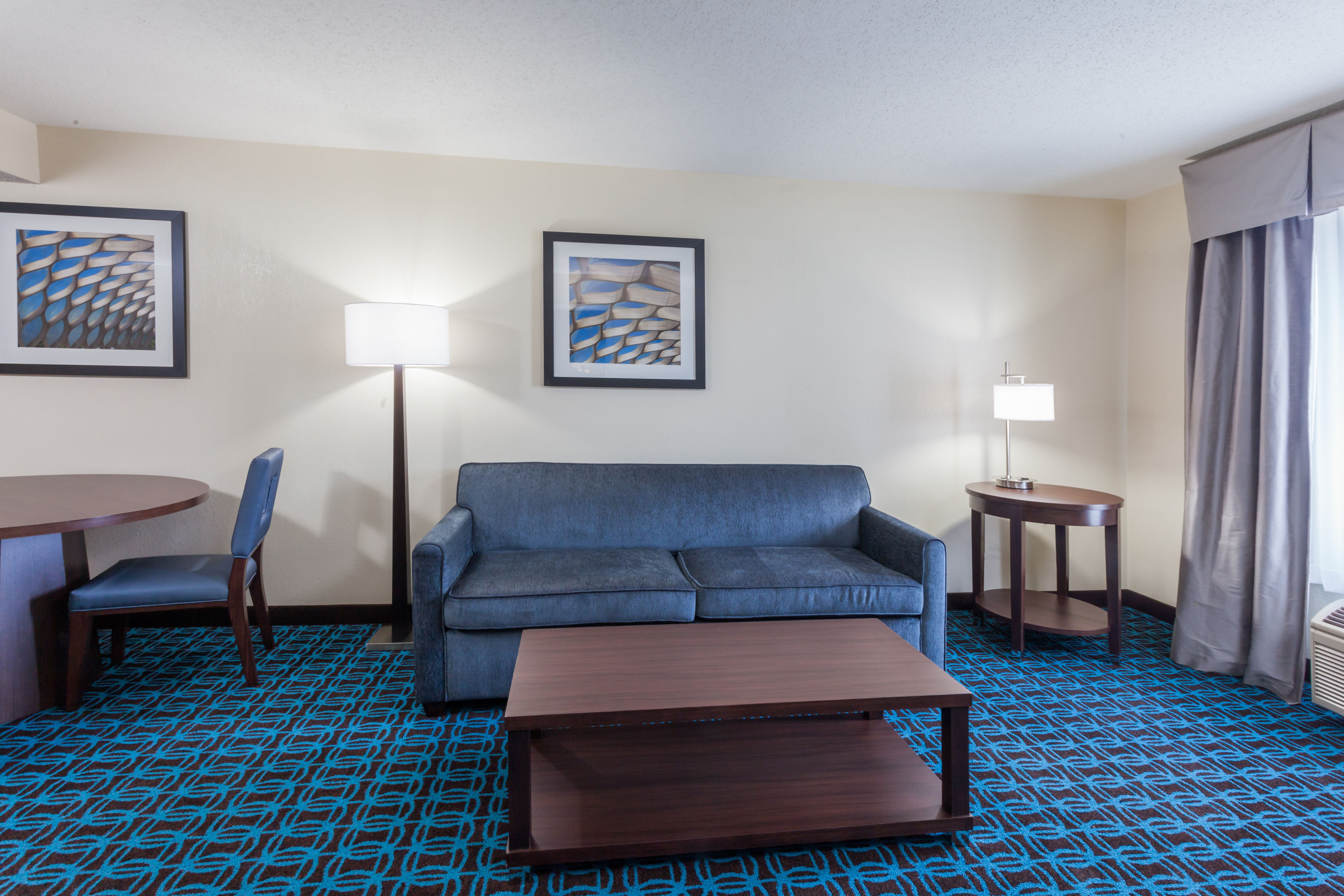 Wingate by Wyndham Chicago Schaumburg | Schaumburg, IL Hotels
