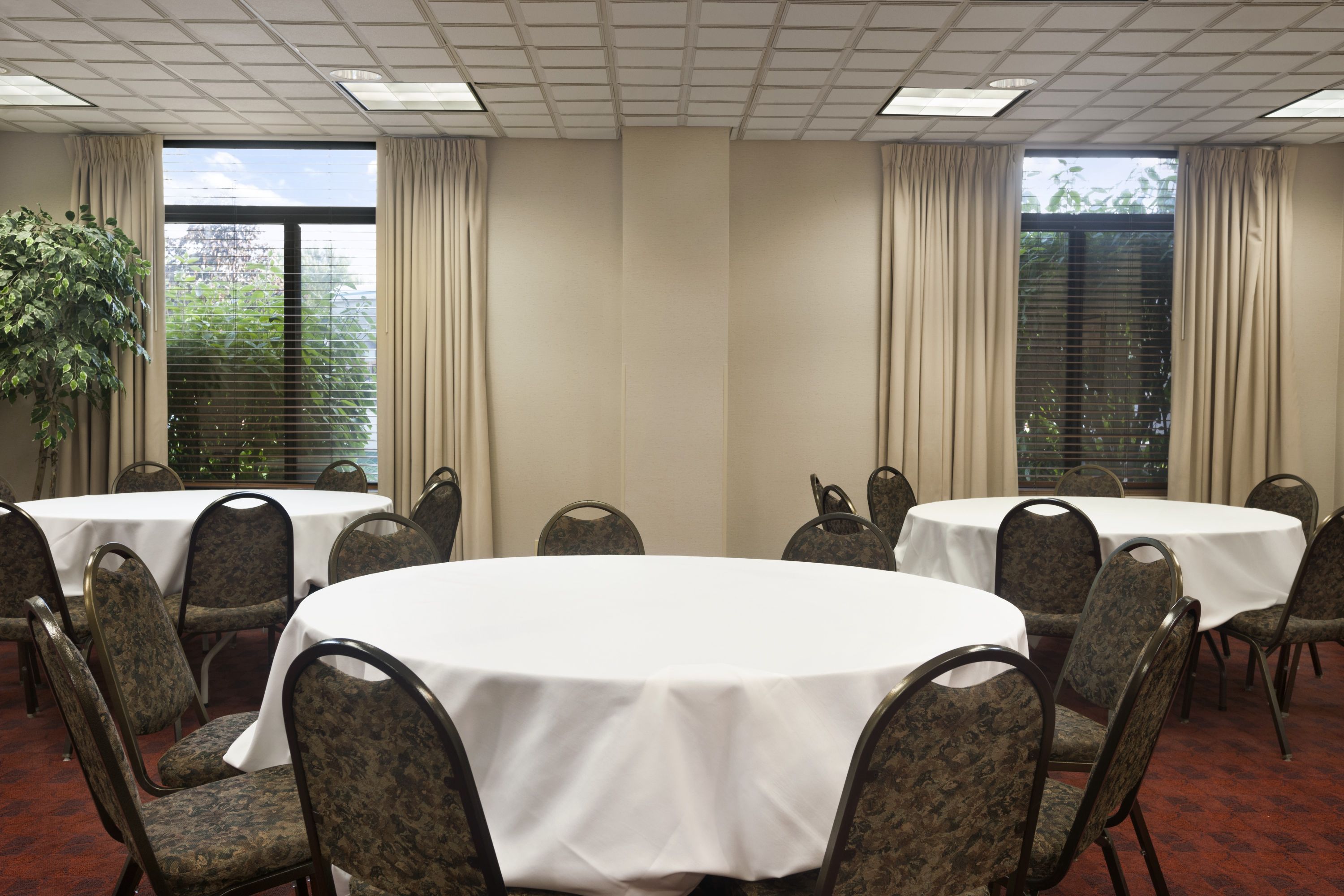 Wingate by Wyndham Chicago Schaumburg | Schaumburg, IL Hotels