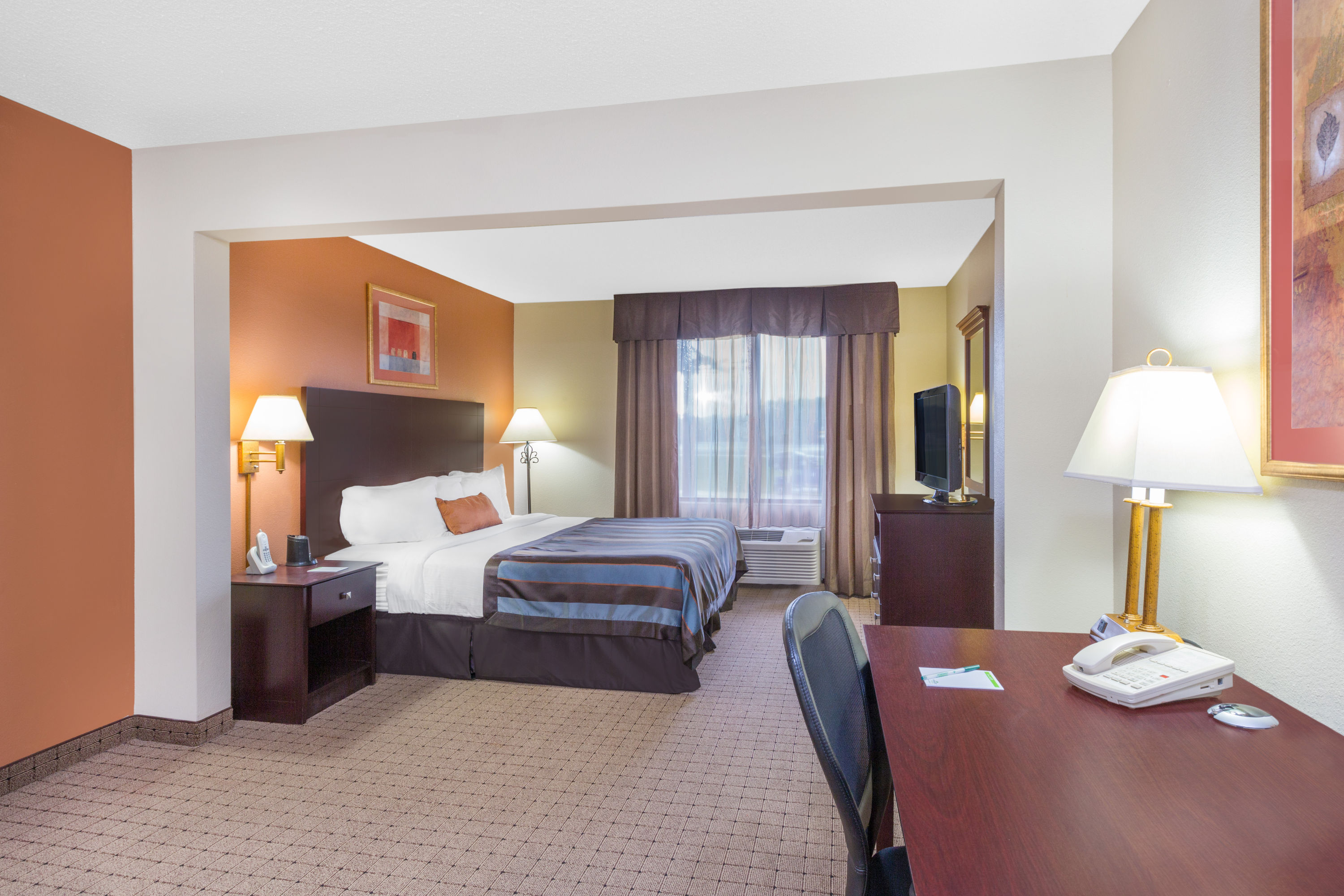 Wingate by Wyndham West Monroe | West Monroe, LA Hotels