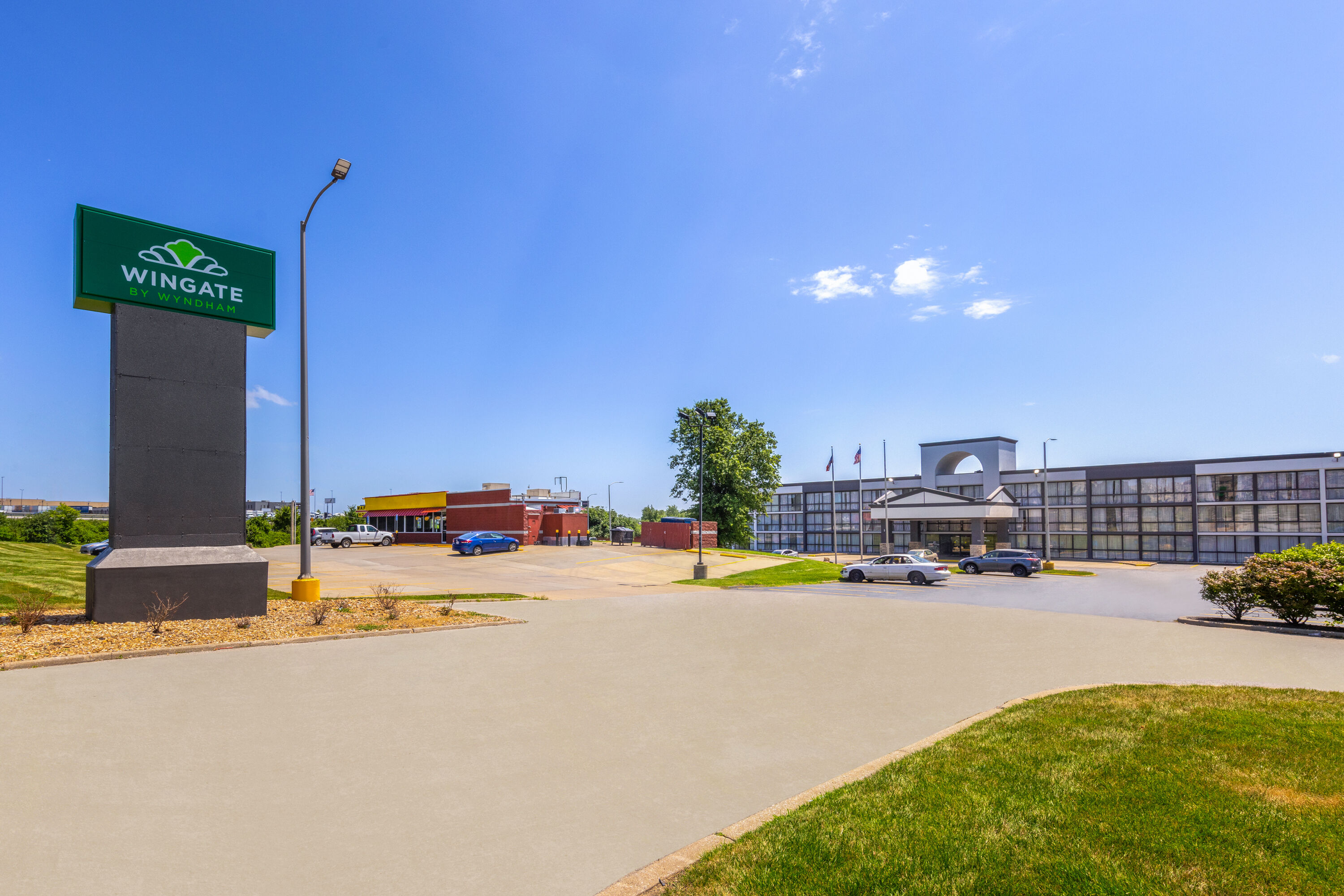 Wingate by Wyndham Kansas City | Kansas City, MO Hotels