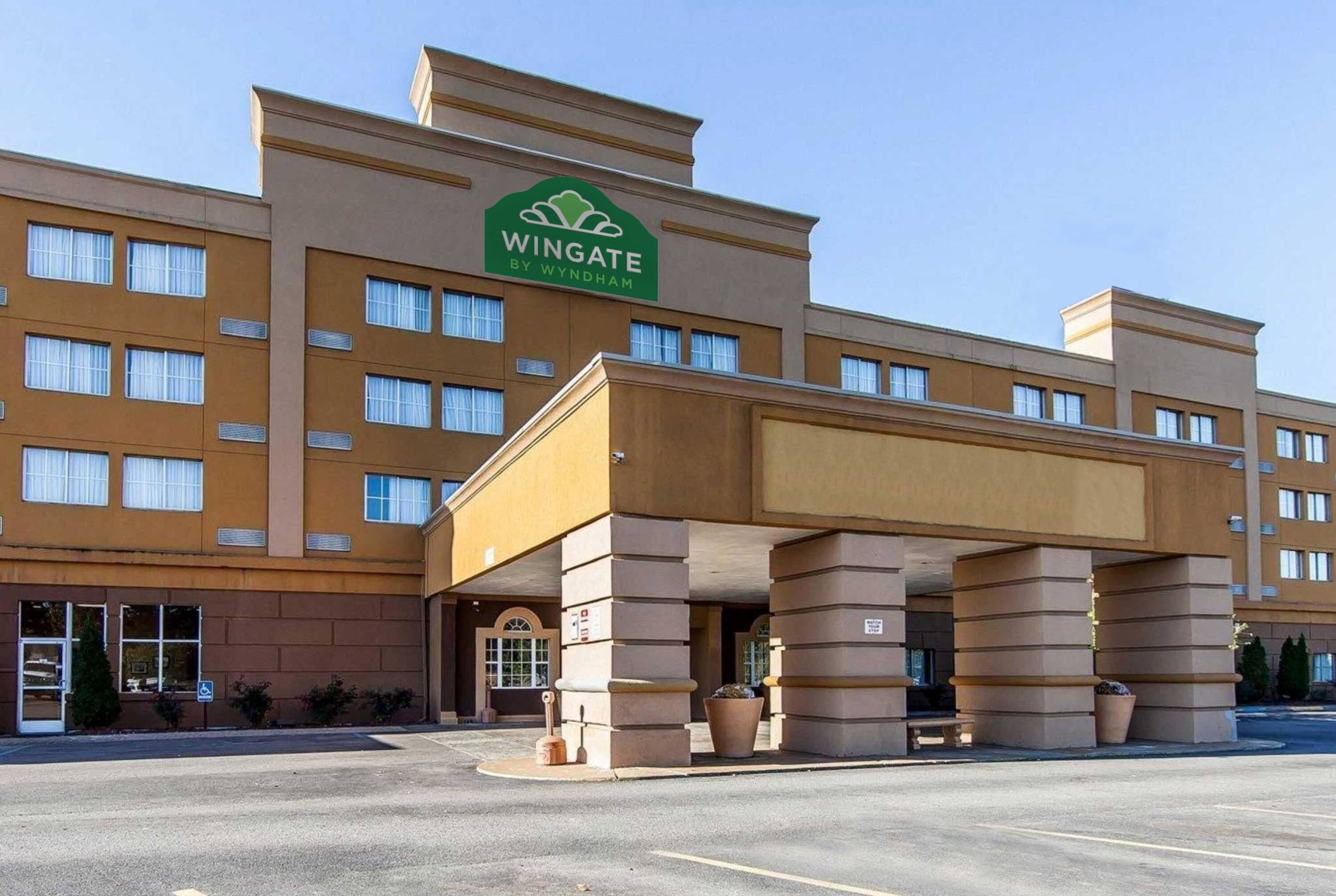 Wingate by Wyndham Marietta Conference Center | Marietta, OH Hotels
