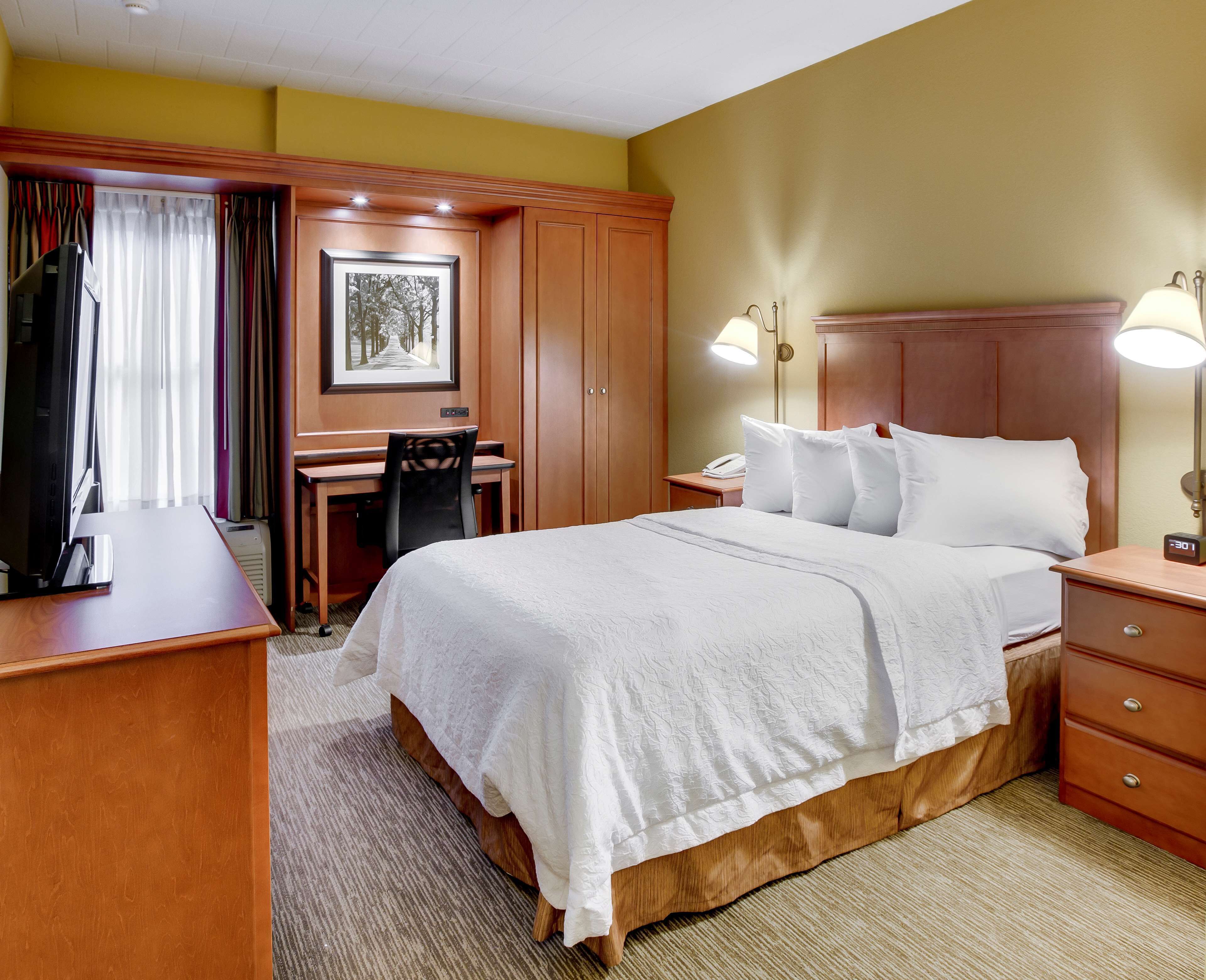 Wingate by Wyndham Cranberry | Cranberry Township, PA Hotels