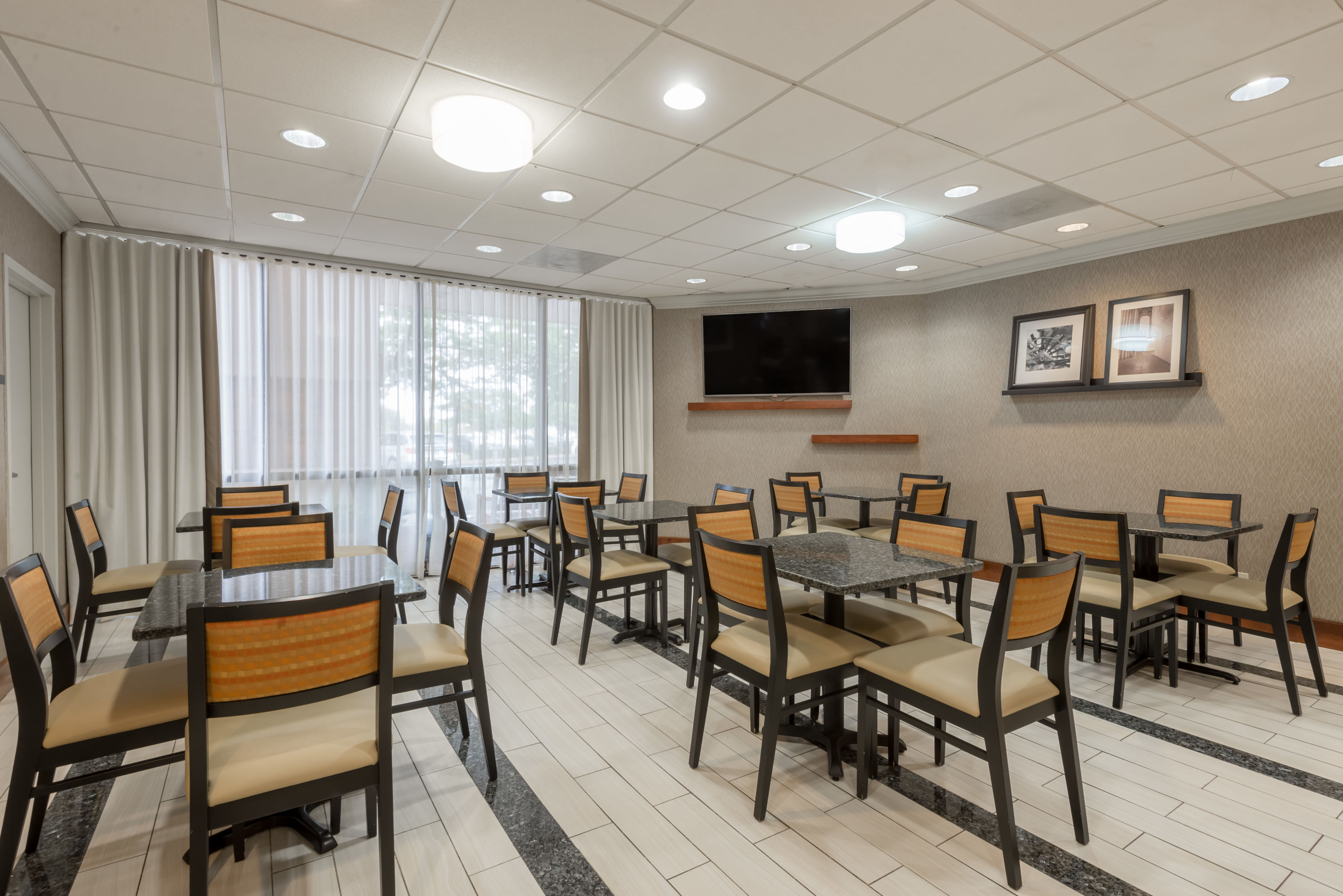 Wingate by Wyndham Springfield | Springfield, VA Hotels