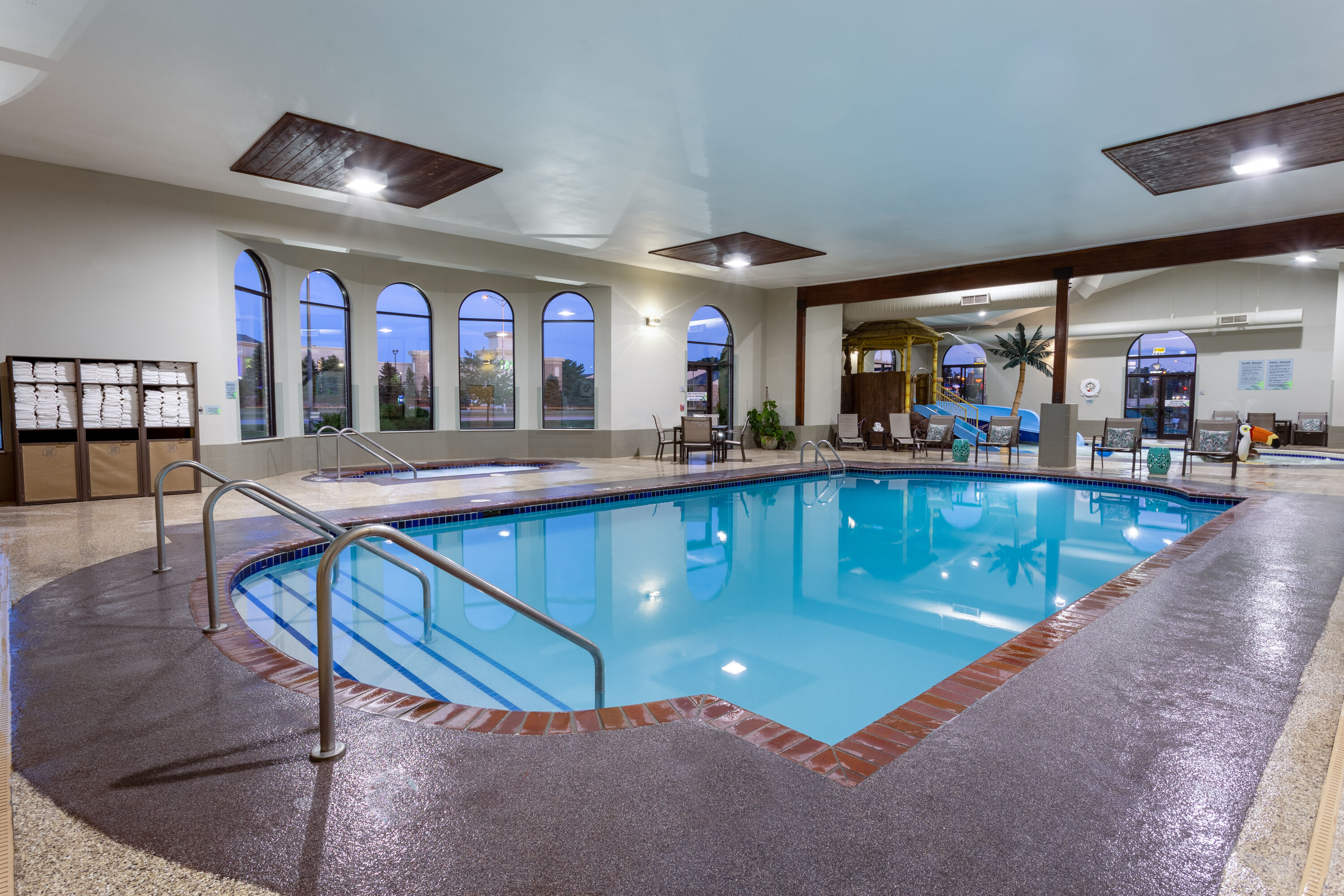 Wingate by Wyndham Wisconsin Dells Waterpark | Wisconsin Dells, WI Hotels